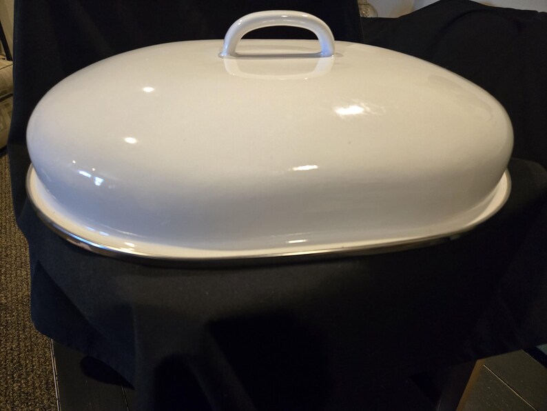 Large Enamel Roasting Pan With Flat Rack. Like New. - Etsy