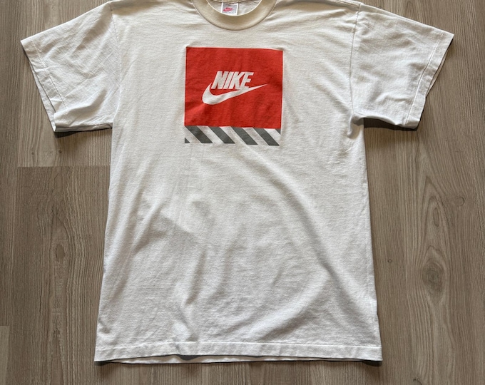 Men's Vintage 90's Nike Grey Tag Shoe Box Logo White Orange Tee Shirt ...