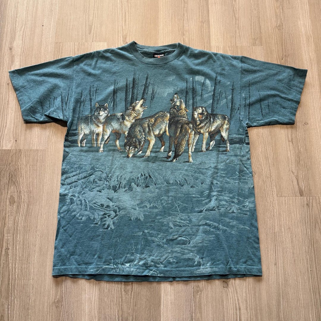 Vintage 90's Habitat Blue Wolf Pack All Over Print Animal Wolves Tee ...
