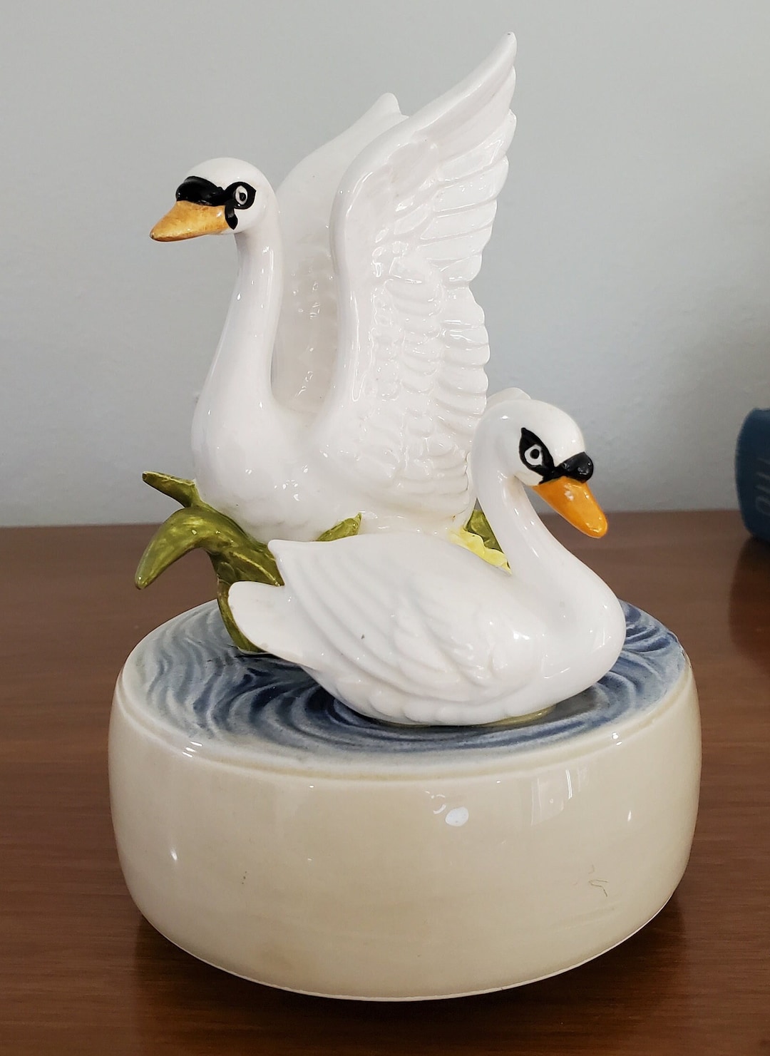 Vintage Otagiri Swan Music Box: Hand-painted Japan Decor - Etsy