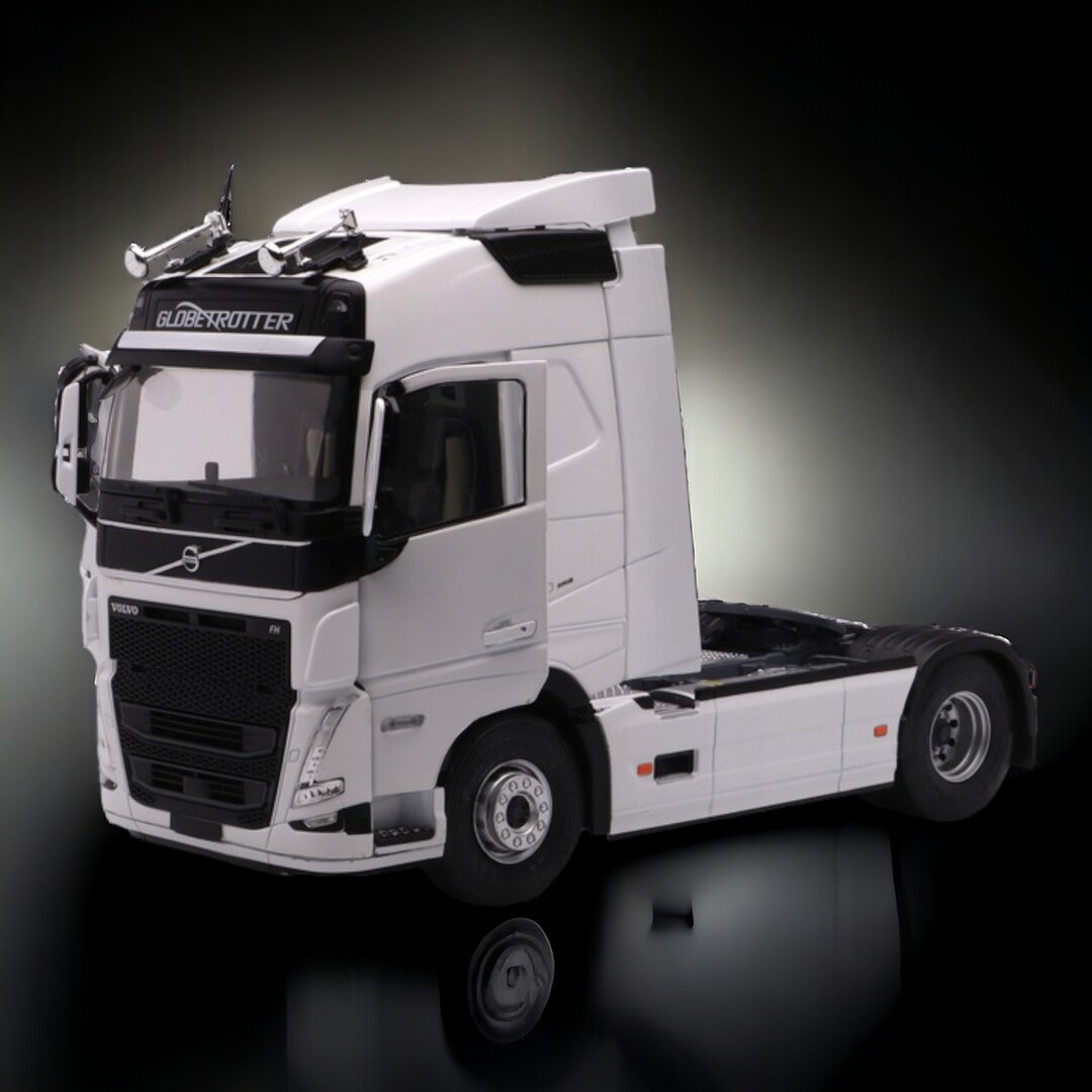 Custom Volvo FH16 Globetrotter XL 2021 White Model 1:24 With ...
