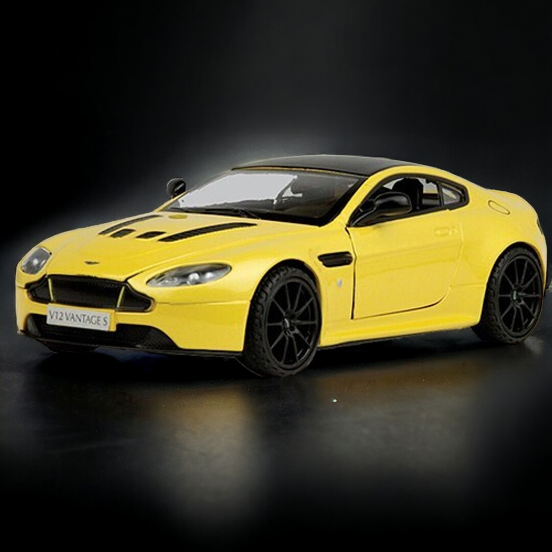 Aston Martin V12 Vantage S 1:24 Scale Metal Toy Car With Personalized ...