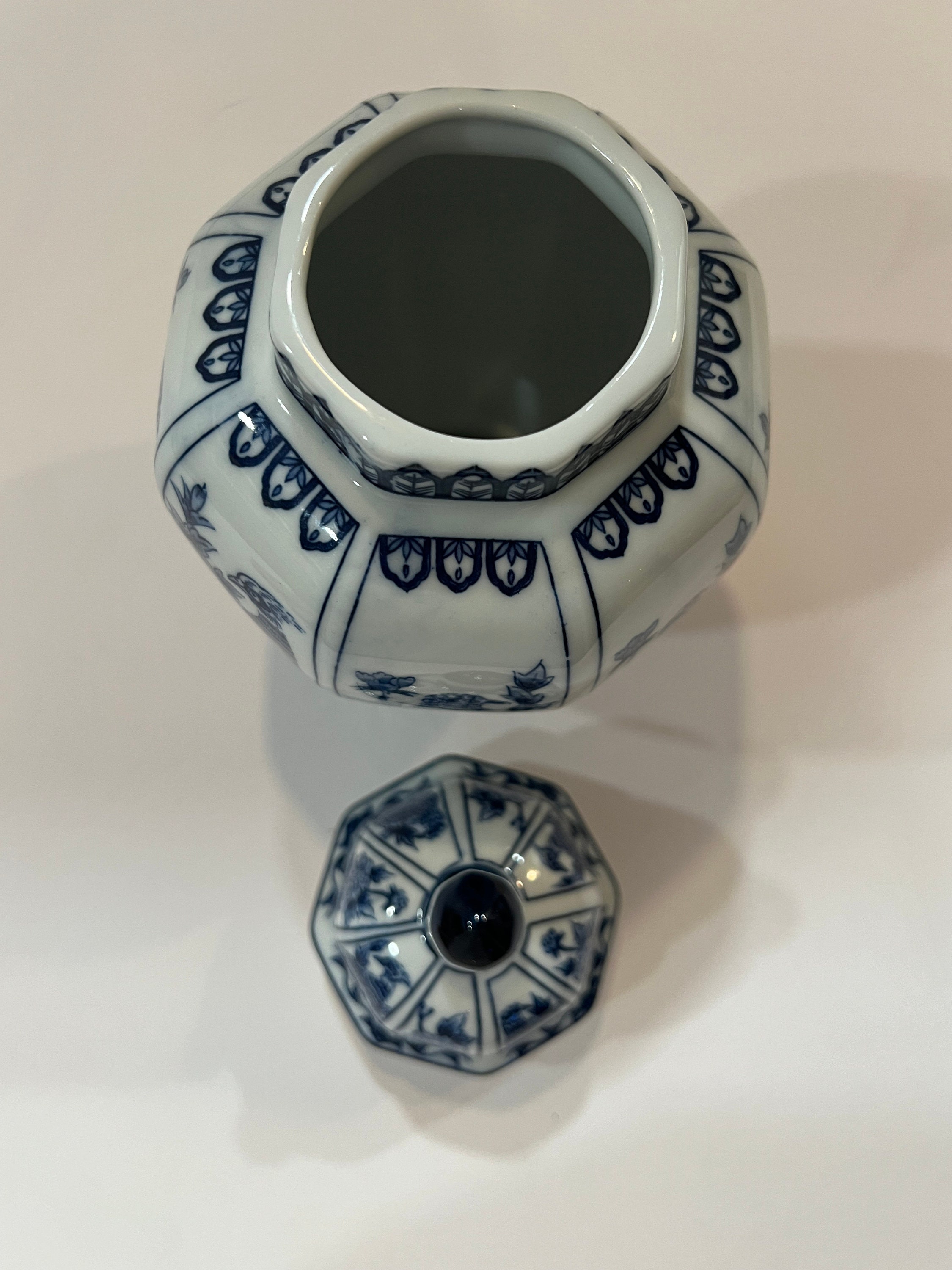Japanese Ginger Jar Andrea by Sadek Made in Japan Blue and White Large ...