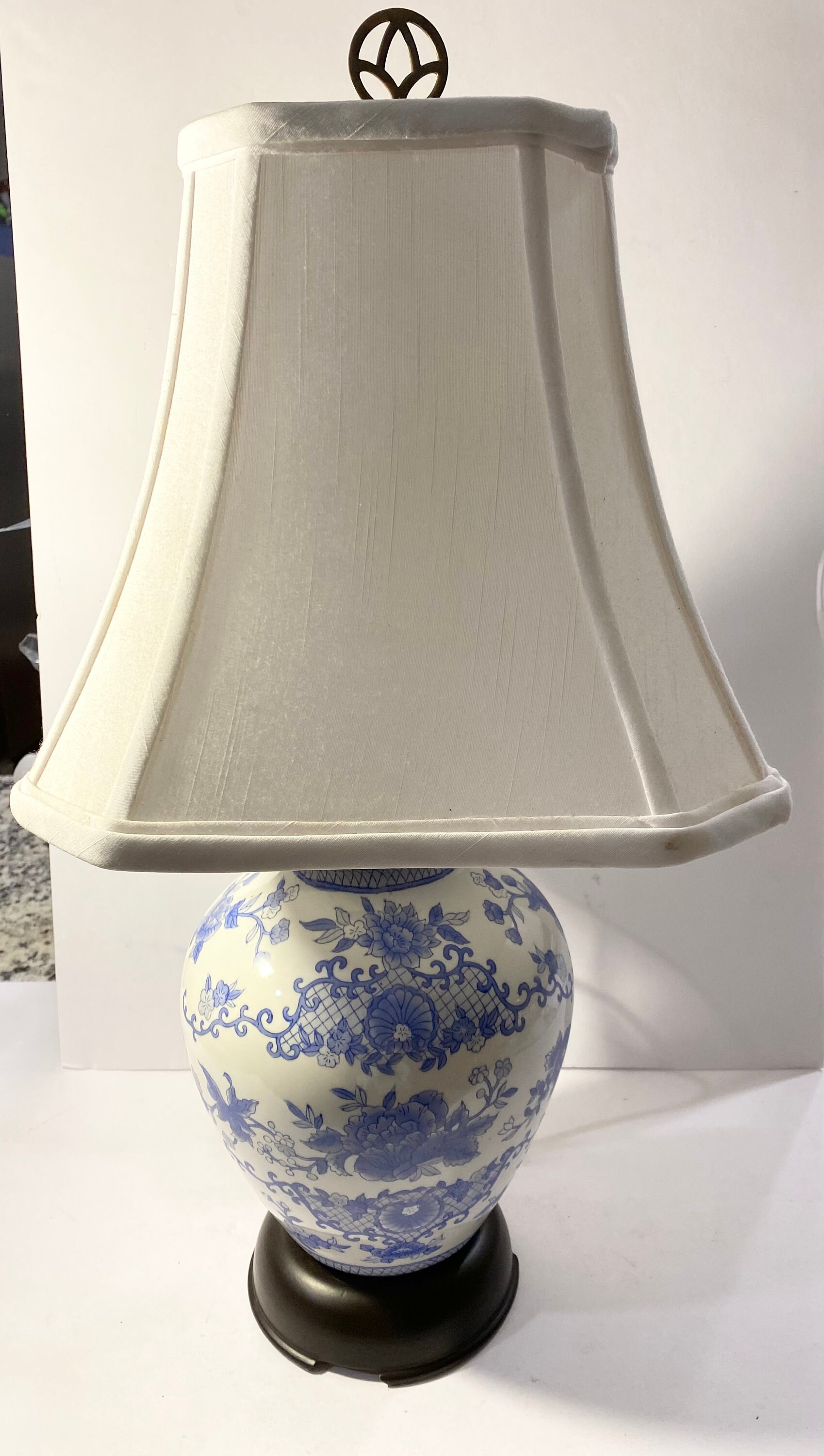 Vintage Chinoiserie Coastal Grandma Grand Millennial Blue and White ...