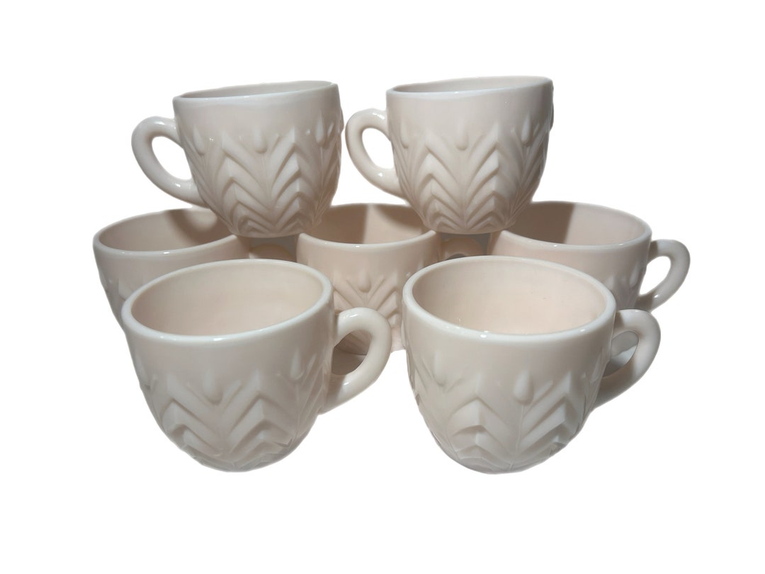 Punch Cups Coffee Mugs | Jeanette Shell Feathers Pink Milk Glass ...