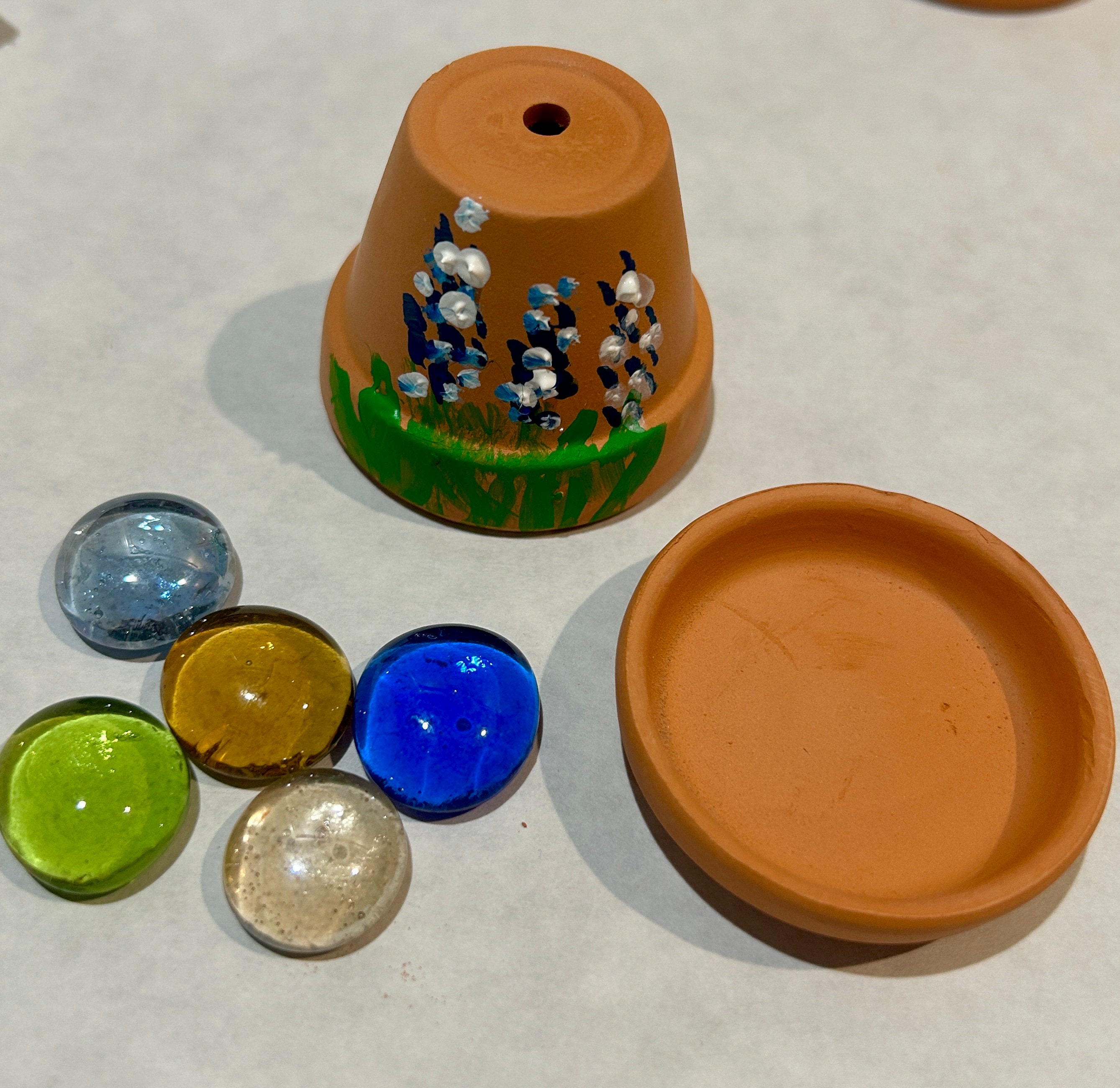 Bee Fountain for Flower Beds Bushes Potted Plants, Handpainted ...