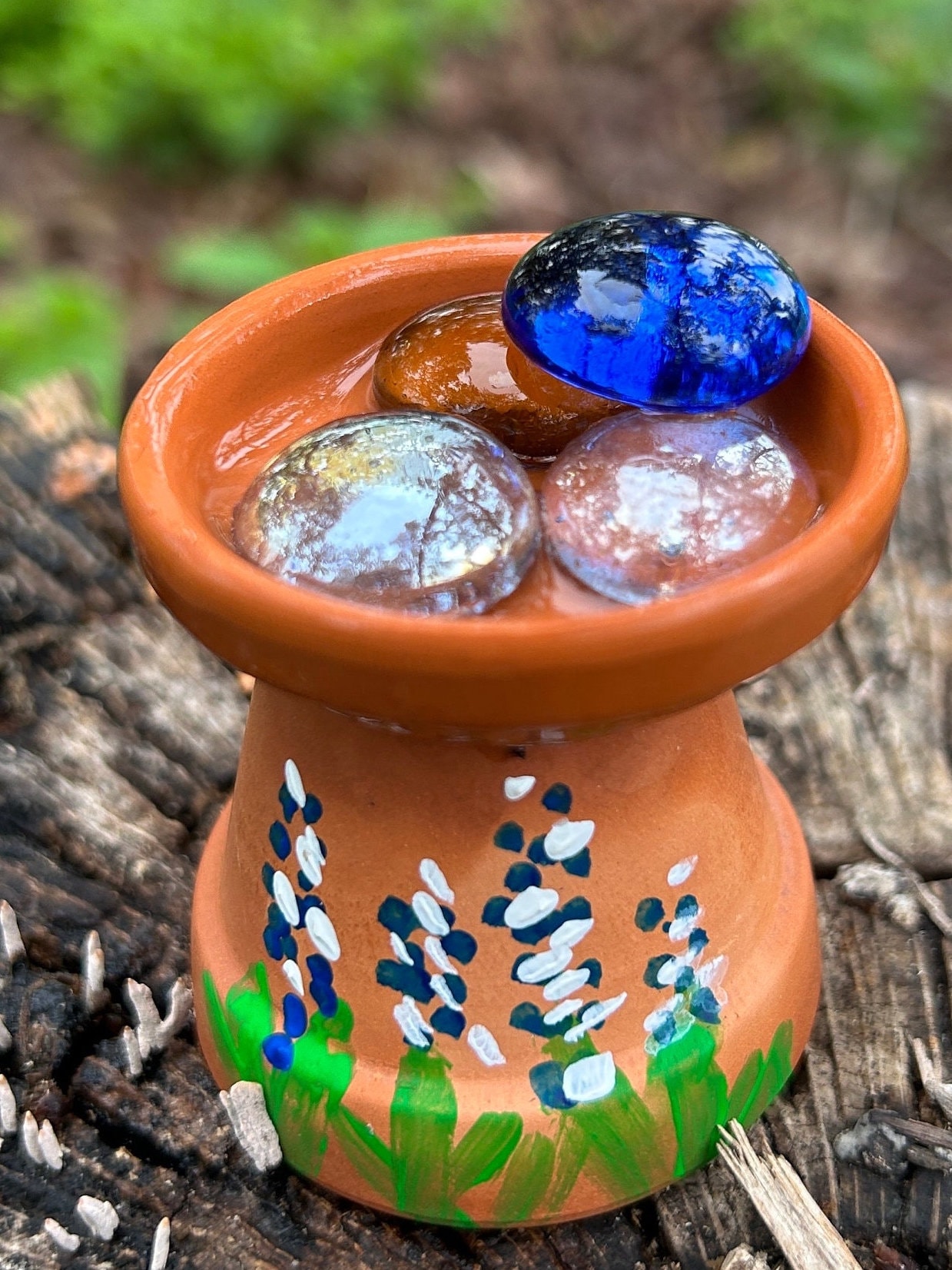 Bee Fountain for Flower Beds Bushes Potted Plants, Handpainted ...