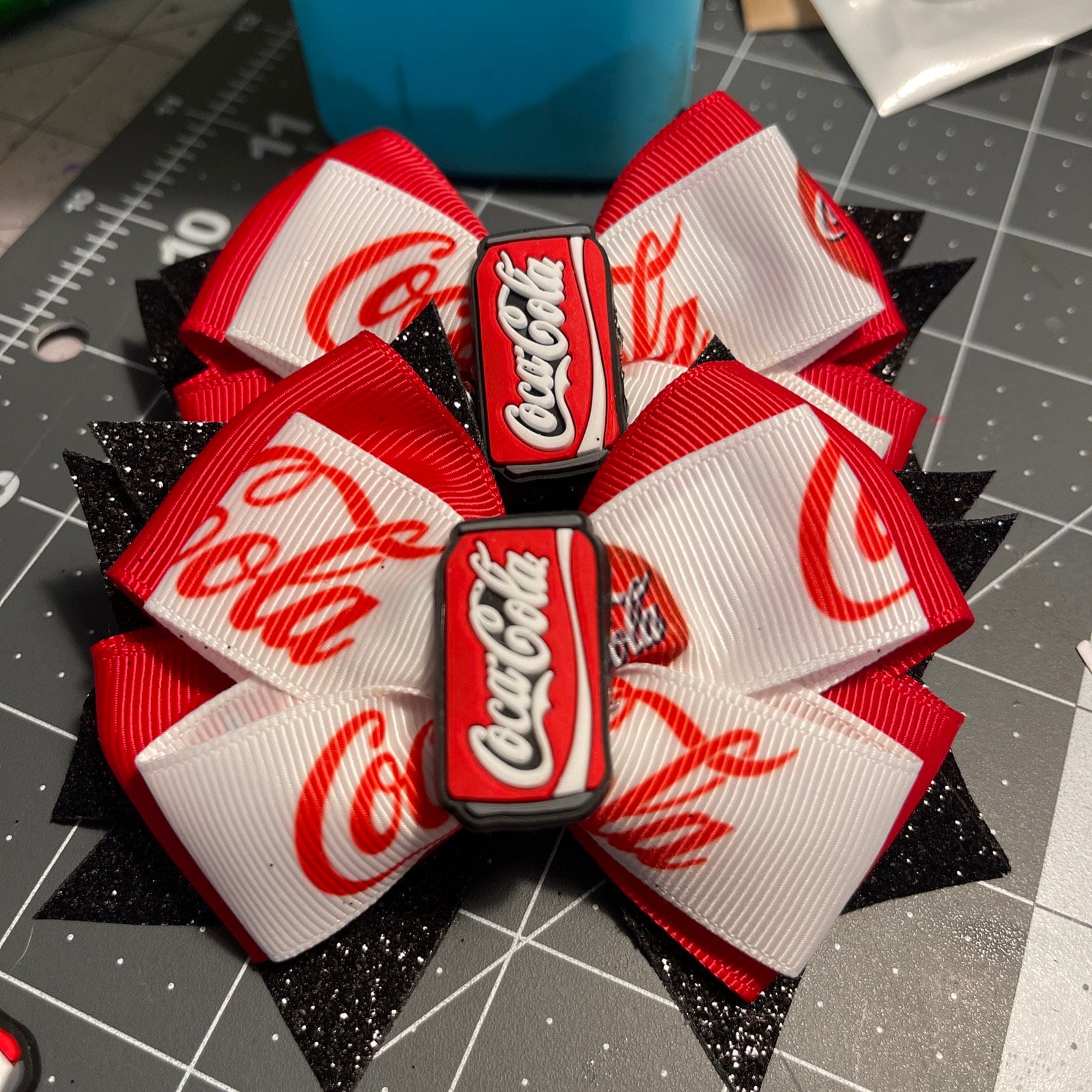 Custom Handmade Hair Bow Characters Sports Teams and More!!! - Etsy