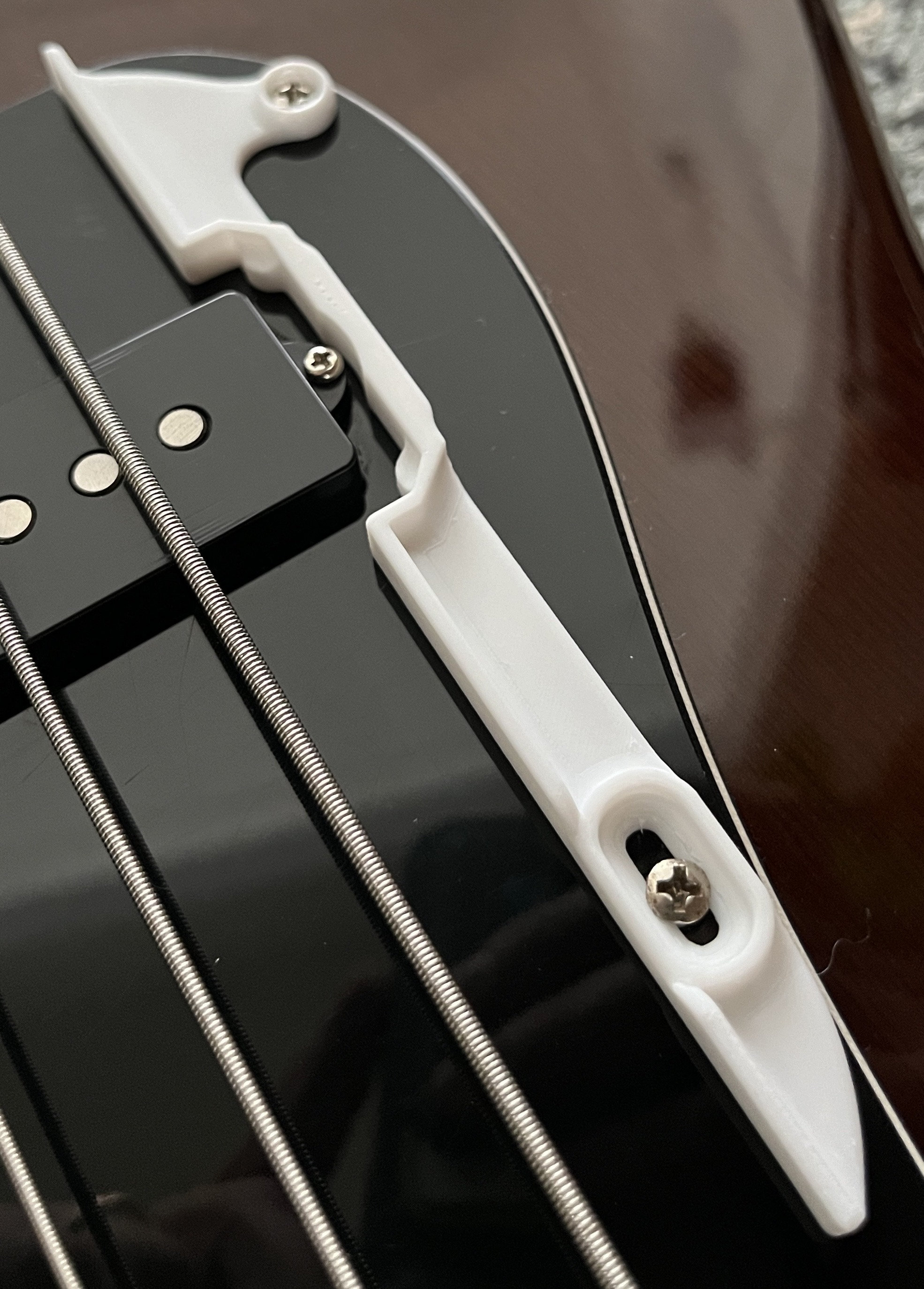The ''pickup Eater'' Precision Bass Thumb Rest V2.0 - Etsy