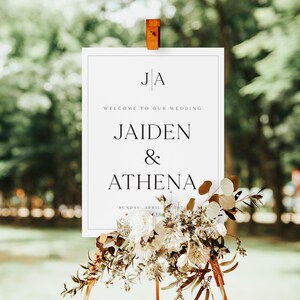 Couple's Initial Wedding Welcome Sign, Elegant Wedding Signs, Nuptial ...