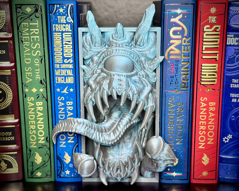 Watcher Booknook, Fantasy Bookshelf Decor, 3D Printed Monster Book Nook ...