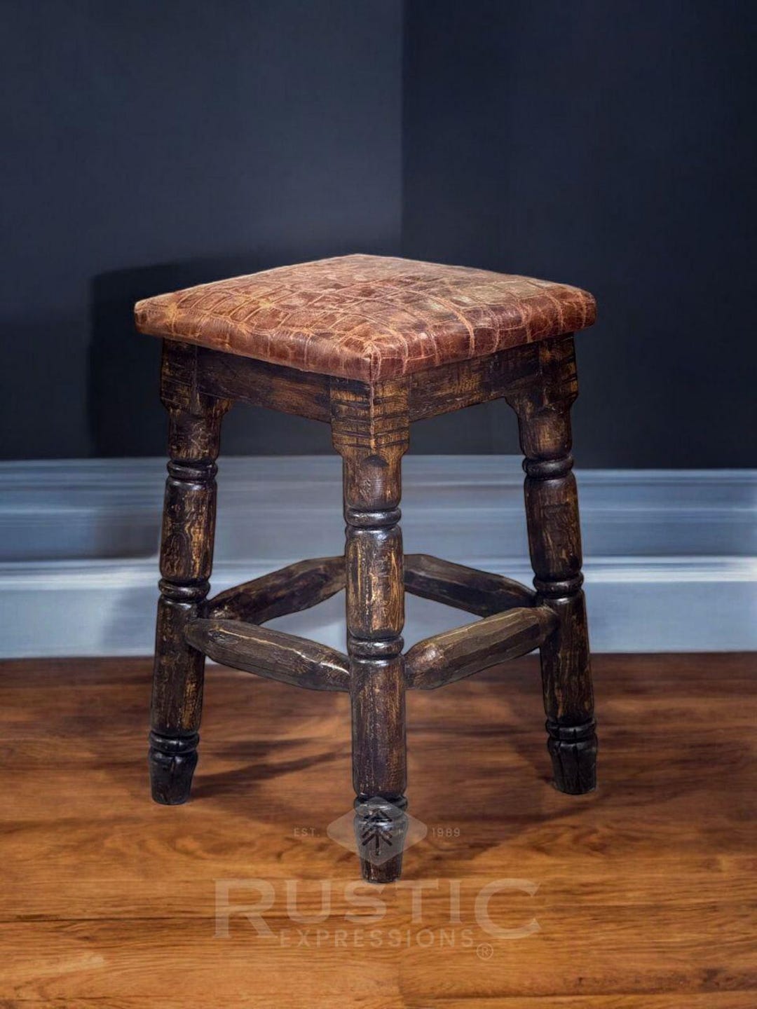 Old Fashion Cabin Stool,handcrafted Rustic Wood Stool, Country-style ...