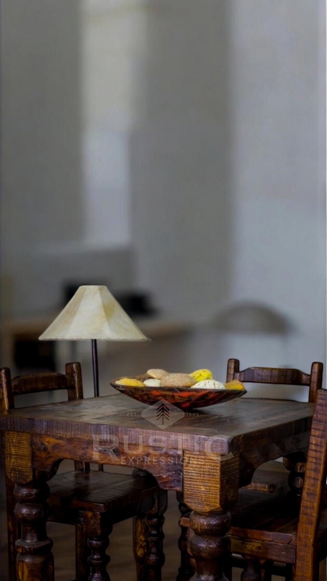 Old Fashion Pub Table - Vintage-inspired Bistro Bar Table: Rustic Pub ...