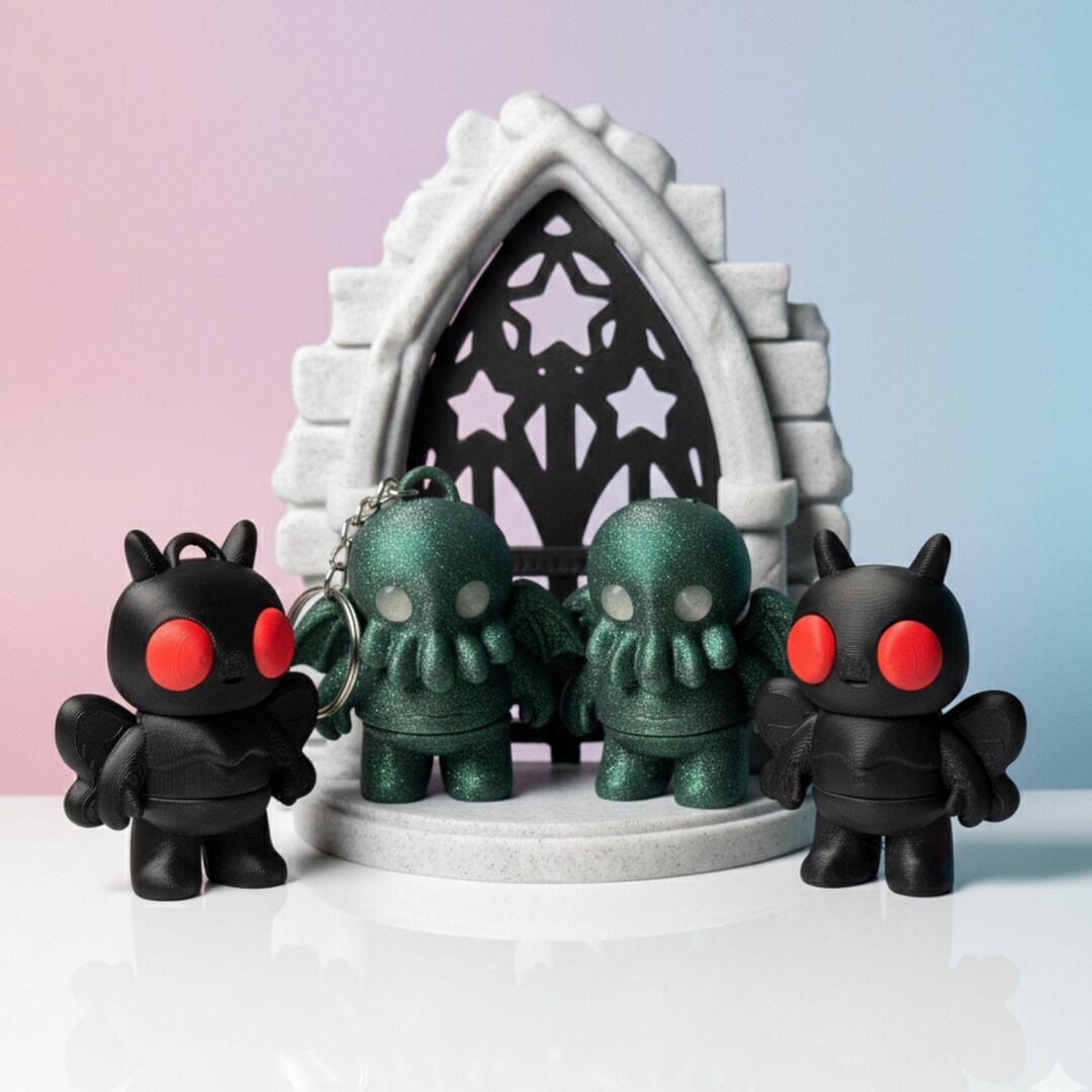 Mothman Cthulhu Fidget Keychain: Cryptid Flexi Legs Charm - Etsy