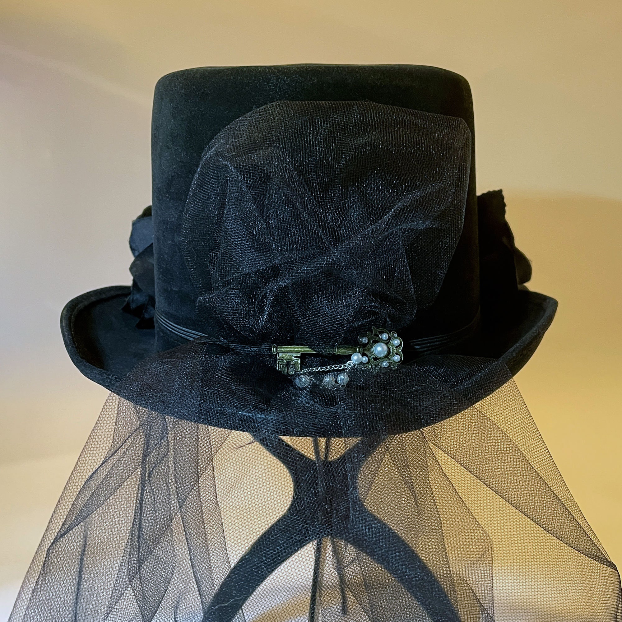 Black Rose Top Hat - Etsy