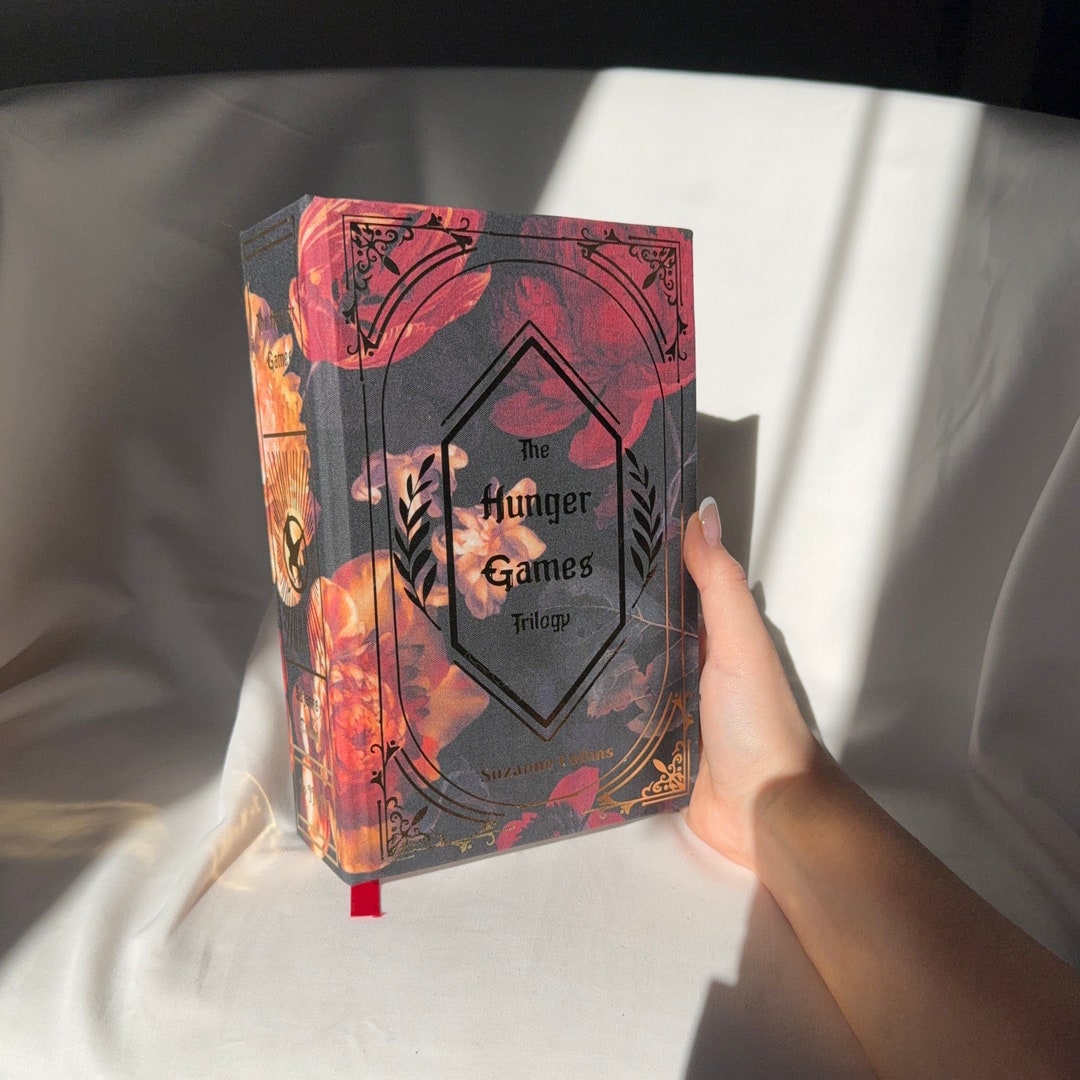 The Hunger Games Trilogy Omnibus Rebound Special Edition the Hunger ...