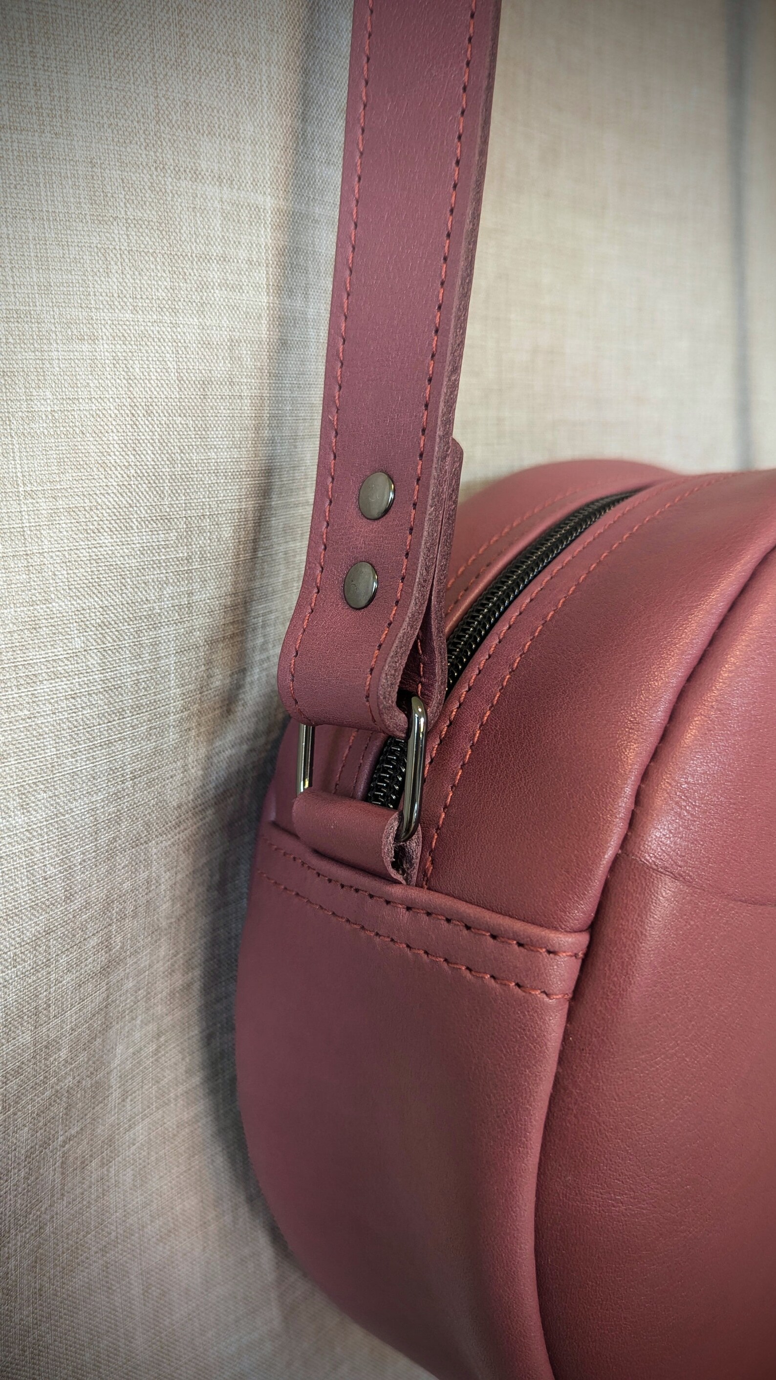 Mauve Leather Circle Purse, Round Bag, Canteen Style - Etsy