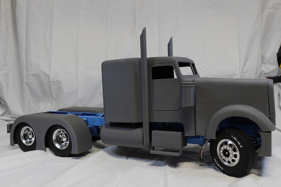 TAMIYA 1/14 Scale RC Semi-truck Body Kit Freightliner Classic Mob Lesu ...