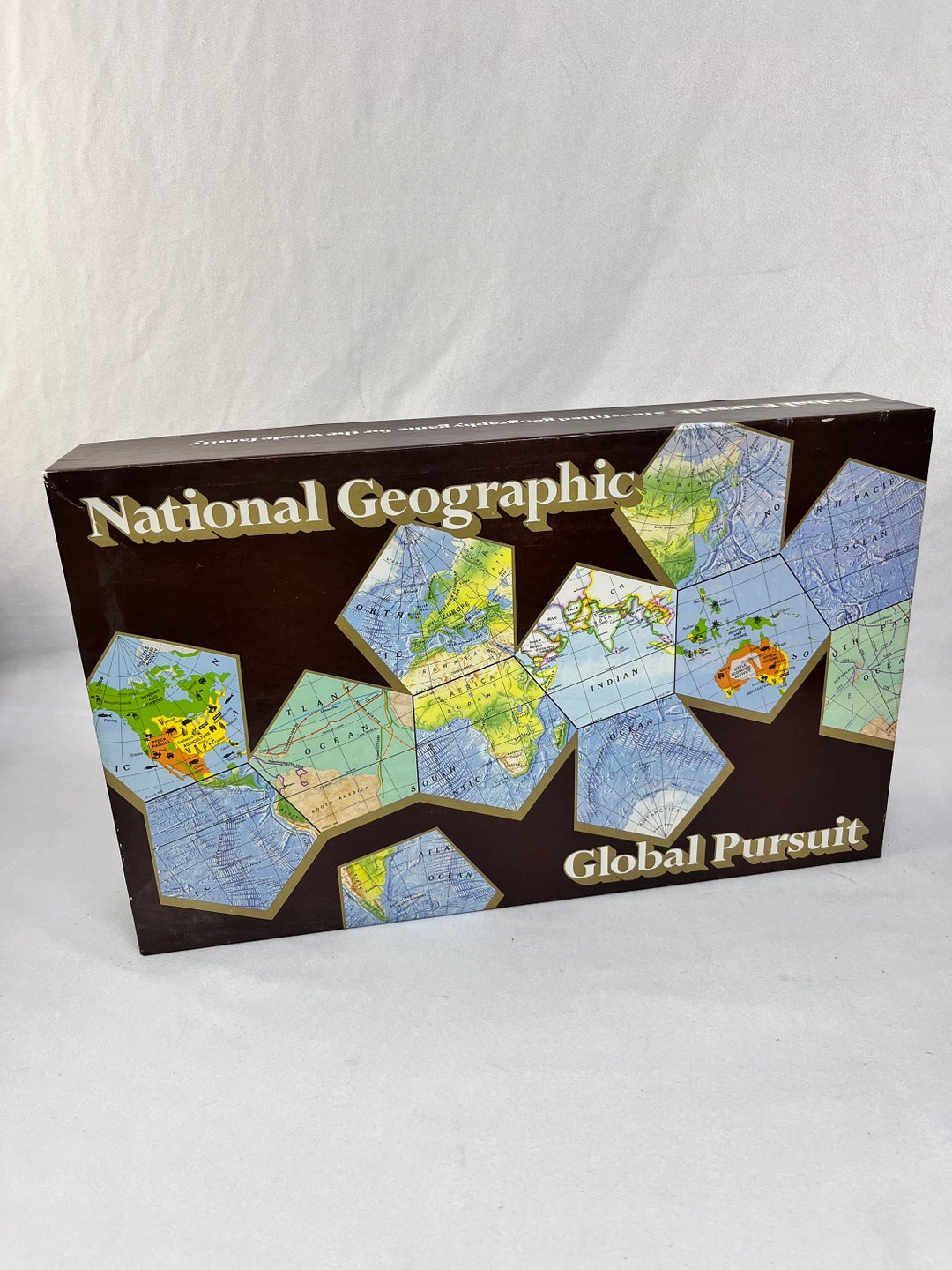 National Geographic Global Pursuit Game - Etsy