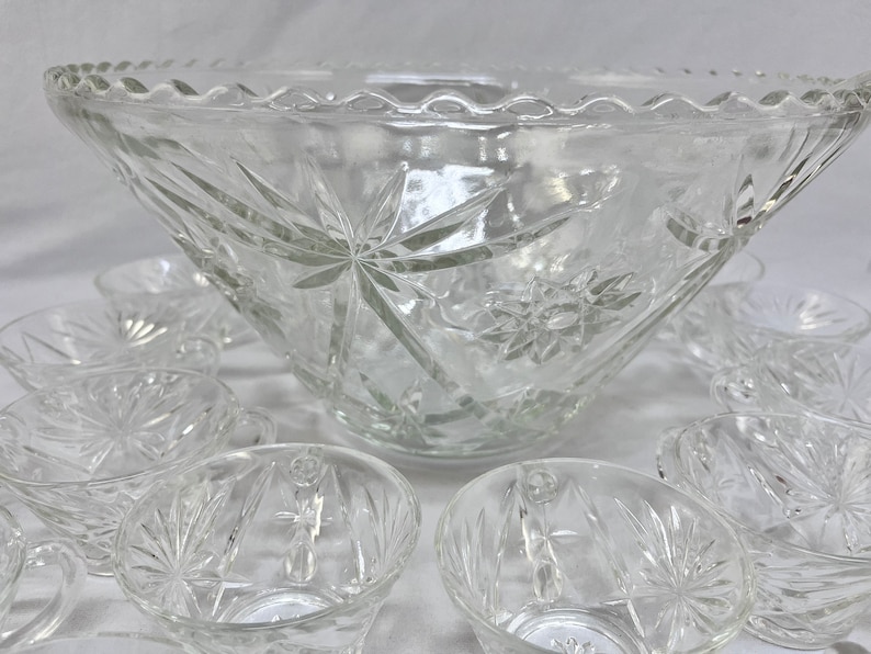 Vintage Crystal Punch Bowl With 16 Cups - Etsy