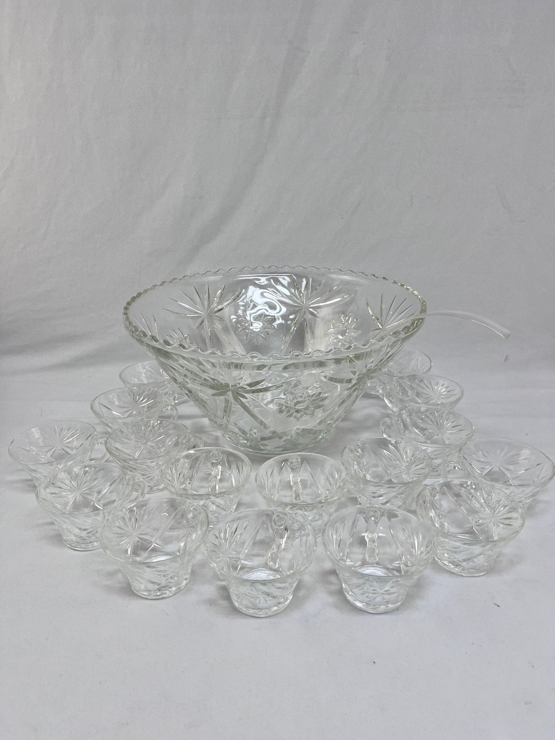 Vintage Crystal Punch Bowl With 16 Cups - Etsy