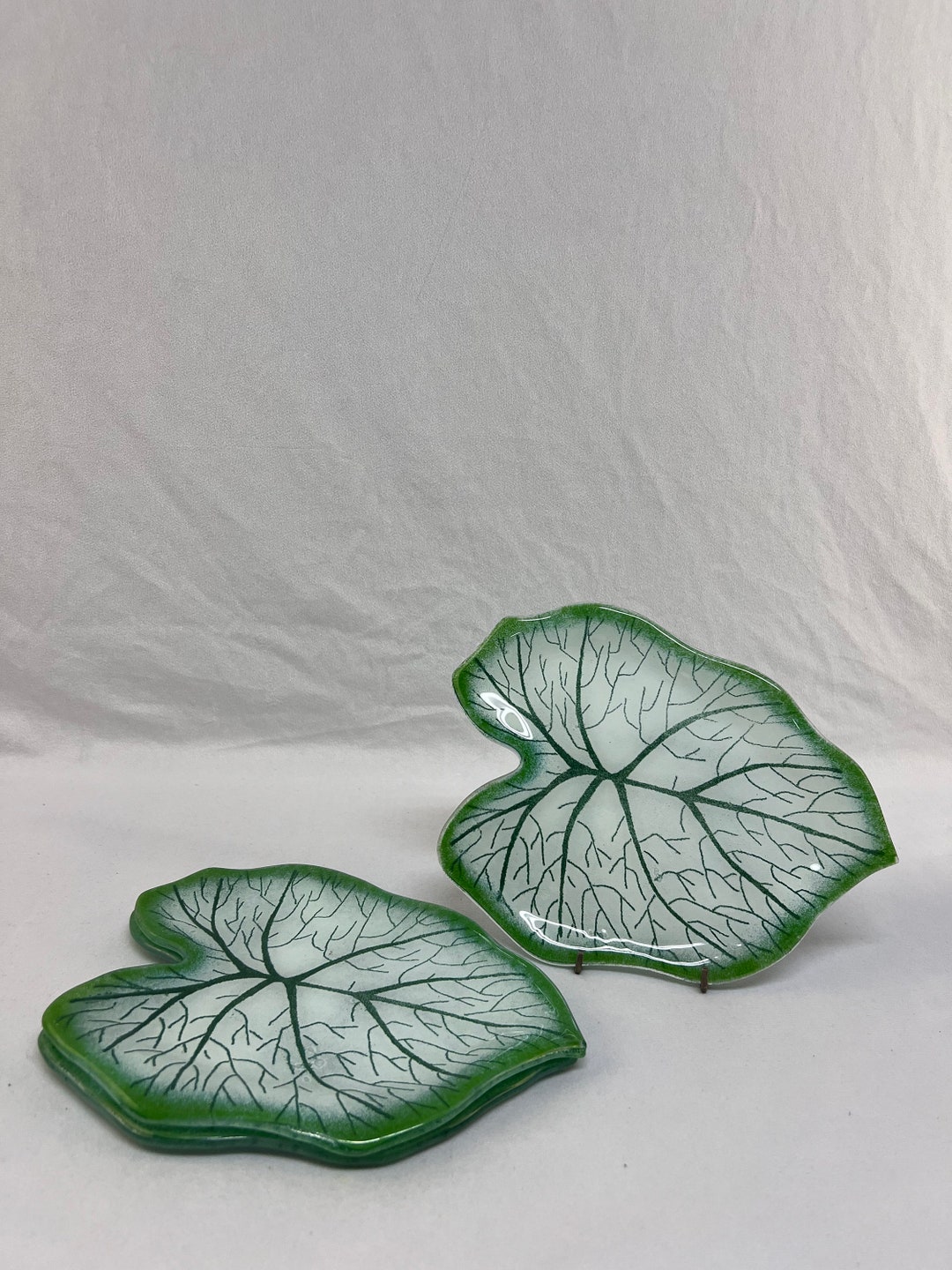 Retro Monstera Leaf Plates - Set of 3 - Etsy