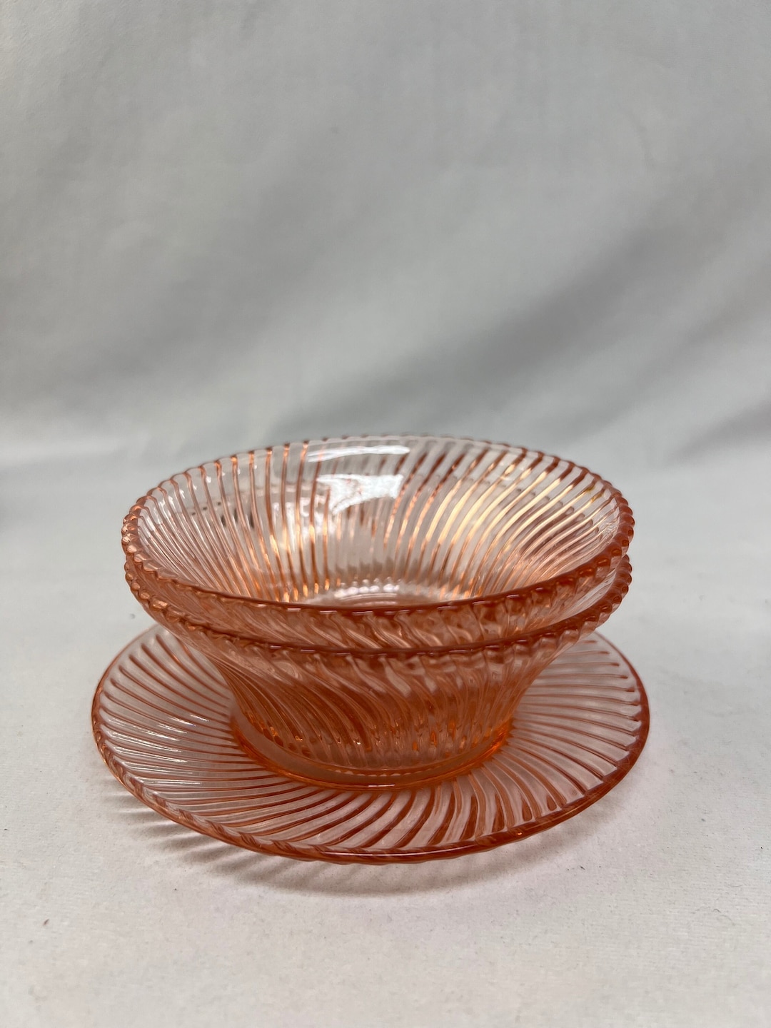 Vintage Pink Depression Glass Swirl Plate & Two Bowls - Etsy