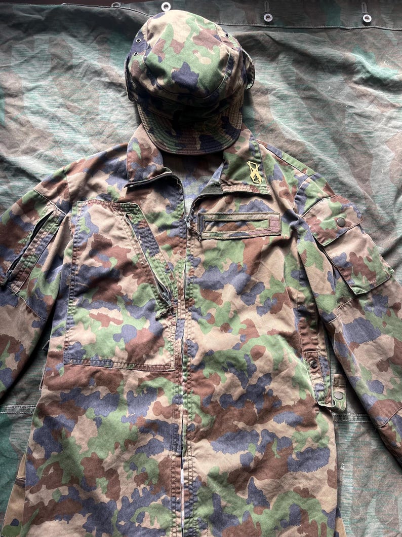 Cold War/modern Swiss Soldier Taz 90 Camo Complete Field Uniform With ...