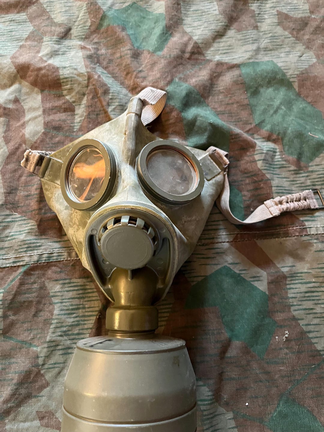 WW2 Swiss Army/civil Defense Gas Mask Complete Gasmask Vintage Original ...