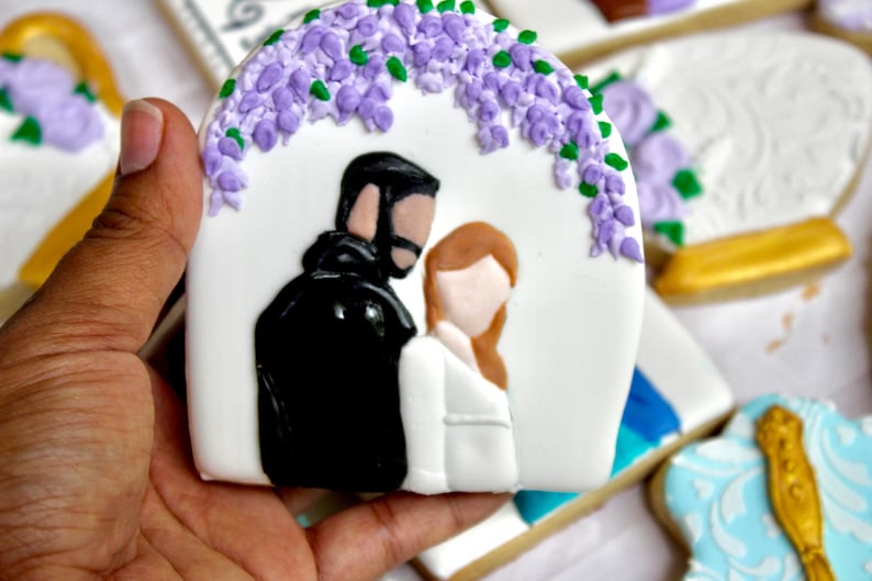 Bridgerton Themed Cookies - Etsy