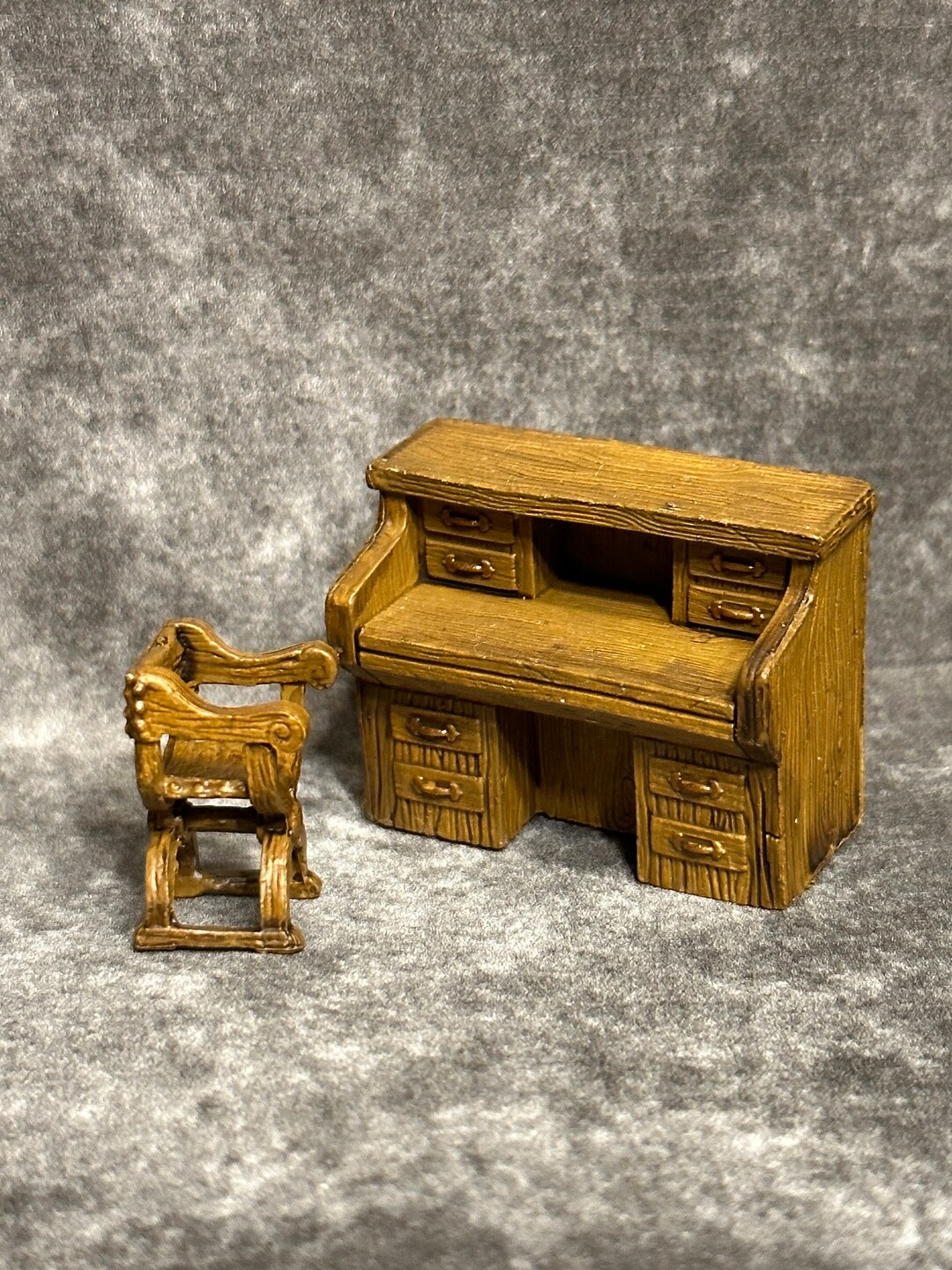 Wizkids Deep Cuts: Desk and Chair - Etsy