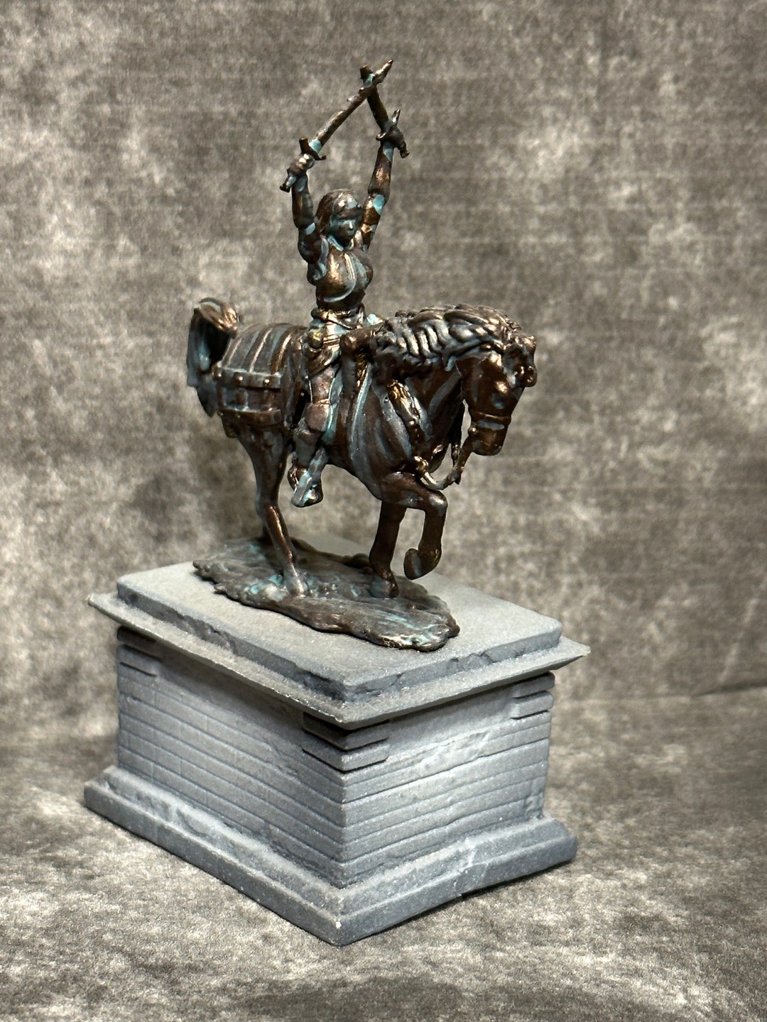 Wizkids Deep Cuts: Heroic Statue - Etsy