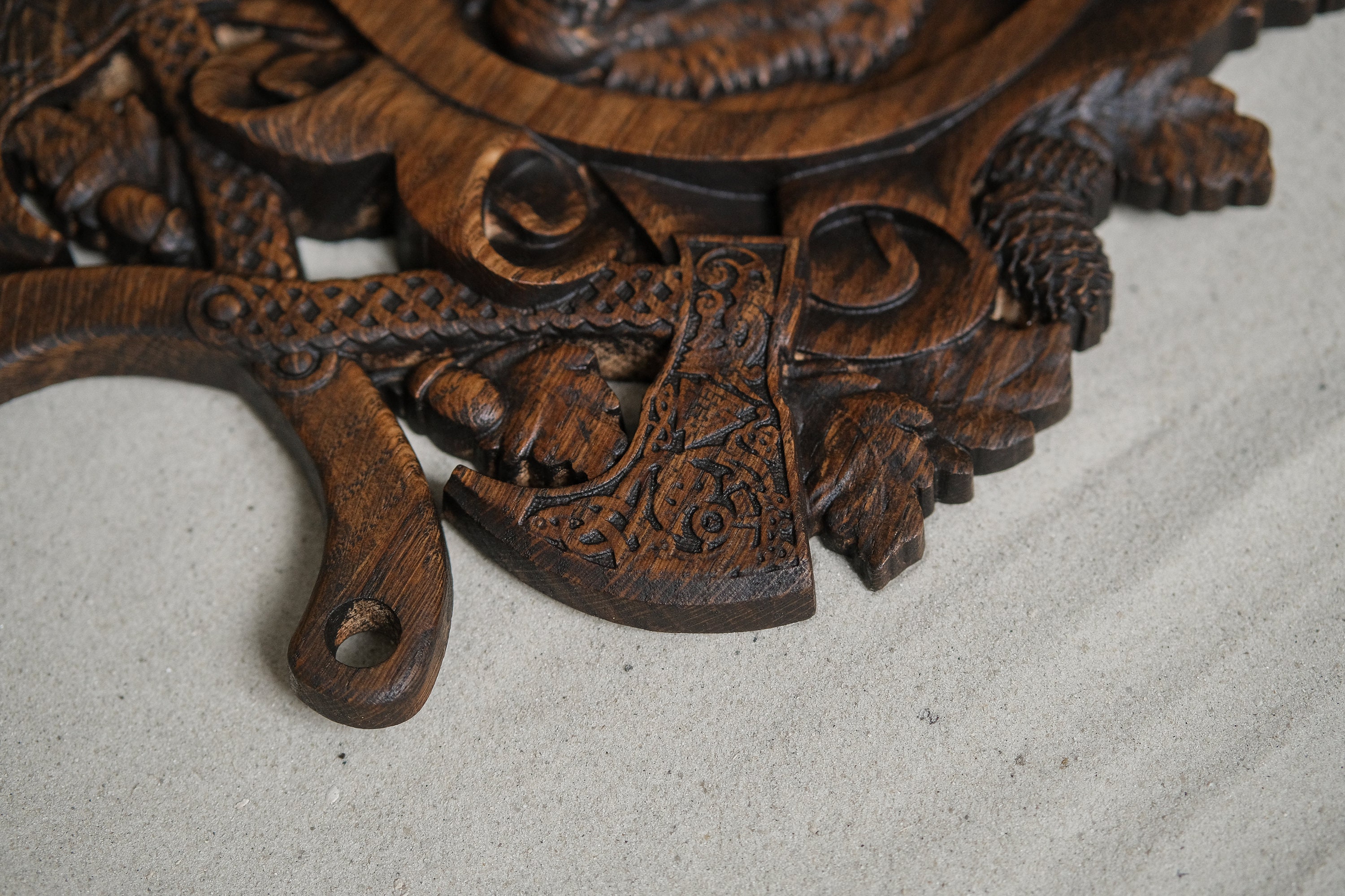 Carved Wooden Wolf Decor, Wolf Head Carving, Wolf Lovers Gift, Wood ...