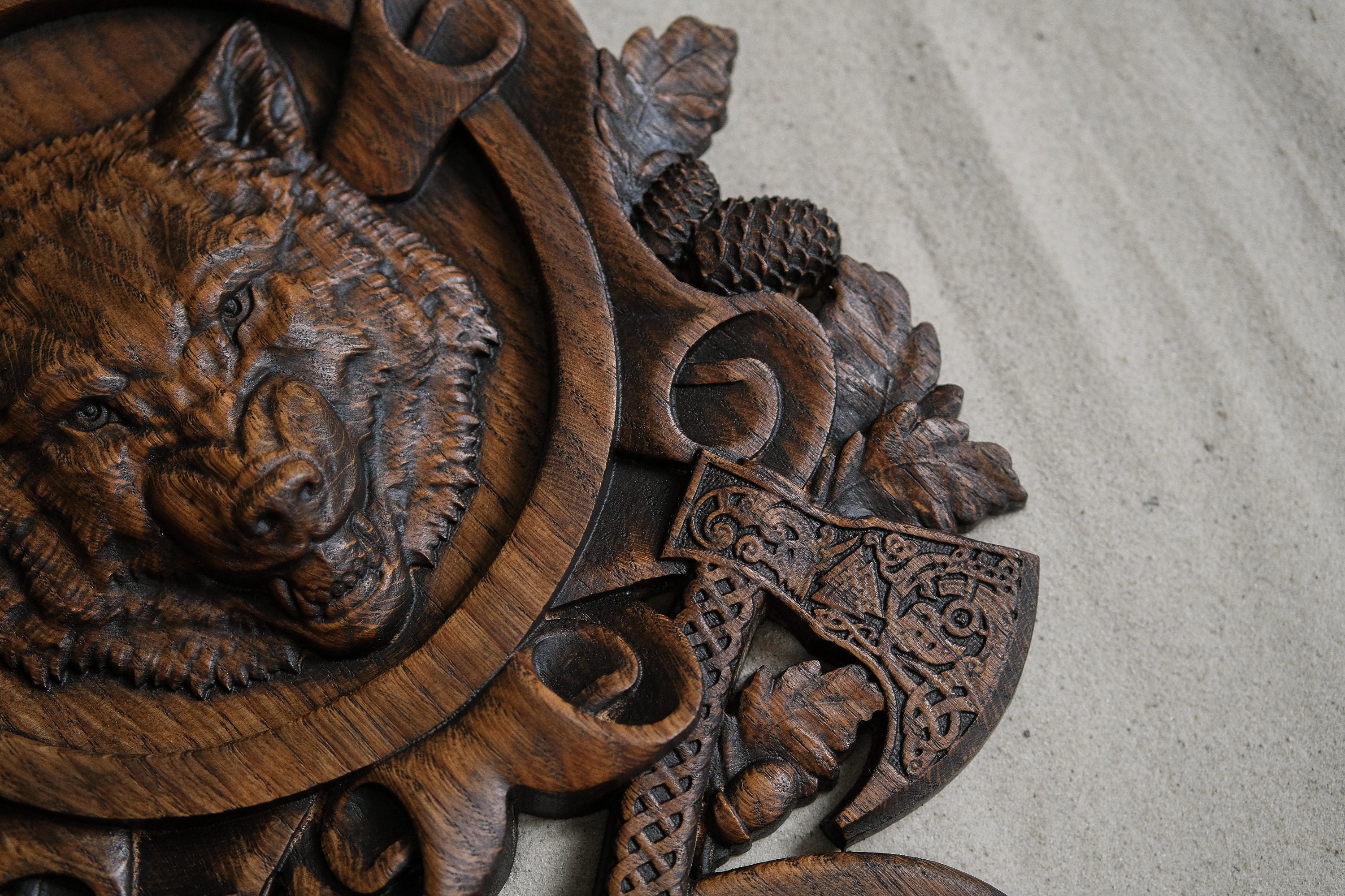 Carved Wooden Wolf Decor, Wolf Head Carving, Wolf Lovers Gift, Wood ...