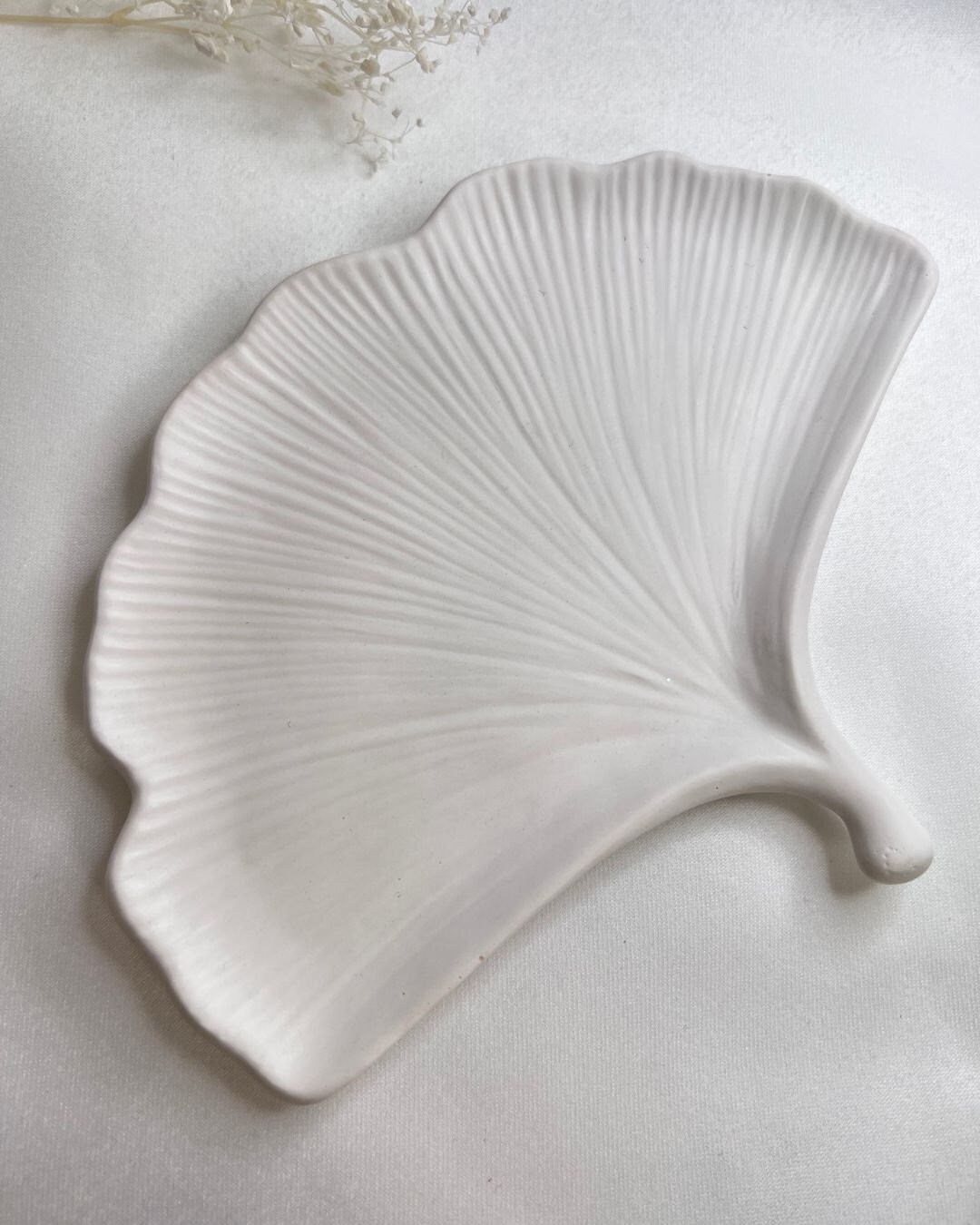 Ginkgo Leaf Tray - Etsy