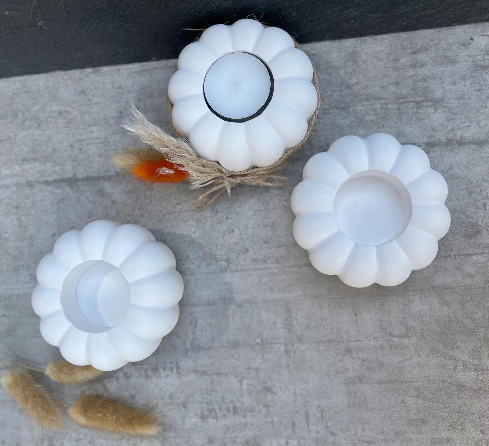 Kürbis als Teelichthalter Herbstdeko Raysin Teelichthalter Herbstzeit Halloween Deko Handmade ...