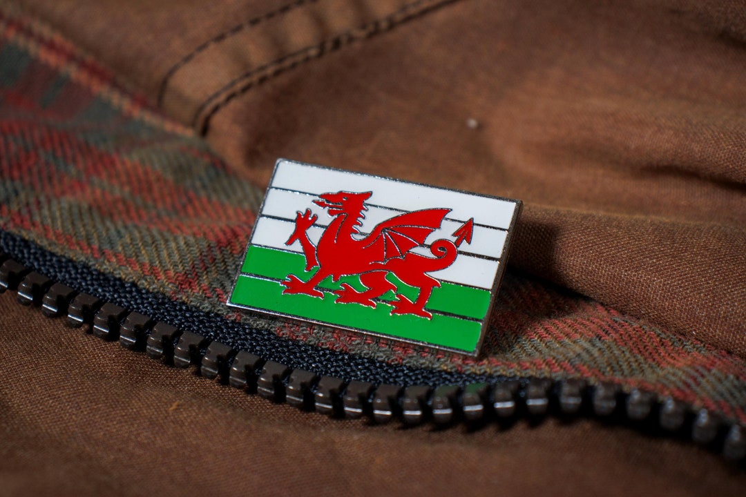 Welsh Flag Enamel Pin Badge - Etsy UK