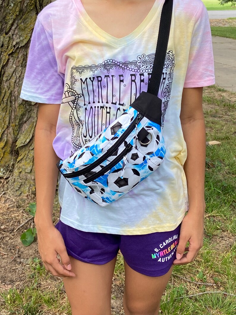 Star Fanny Pack: Theme Park Belt Bag With 3 Zippered Pockets - Etsy