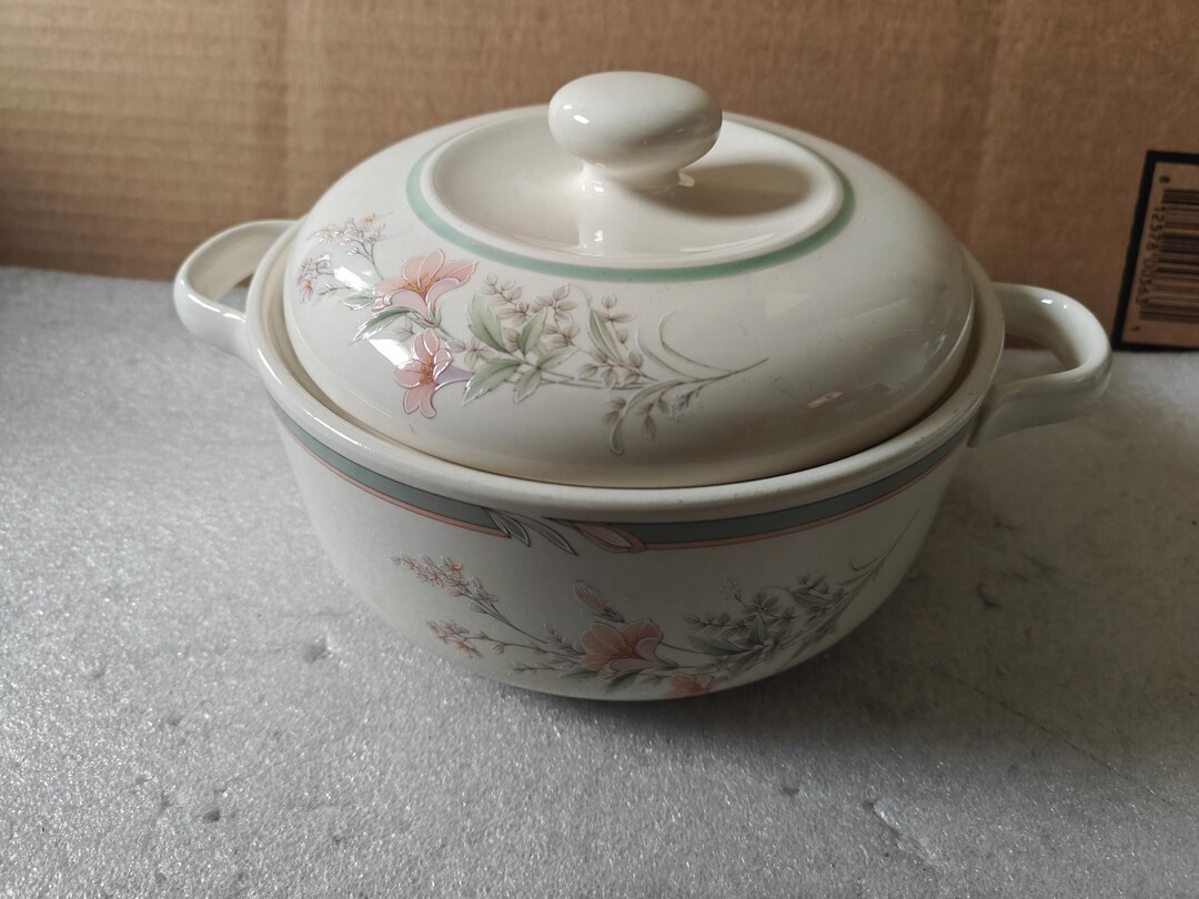 Noritake Keltcraft DEERFIELD Misty Isle 9159 1.25 Qt Round Covered ...