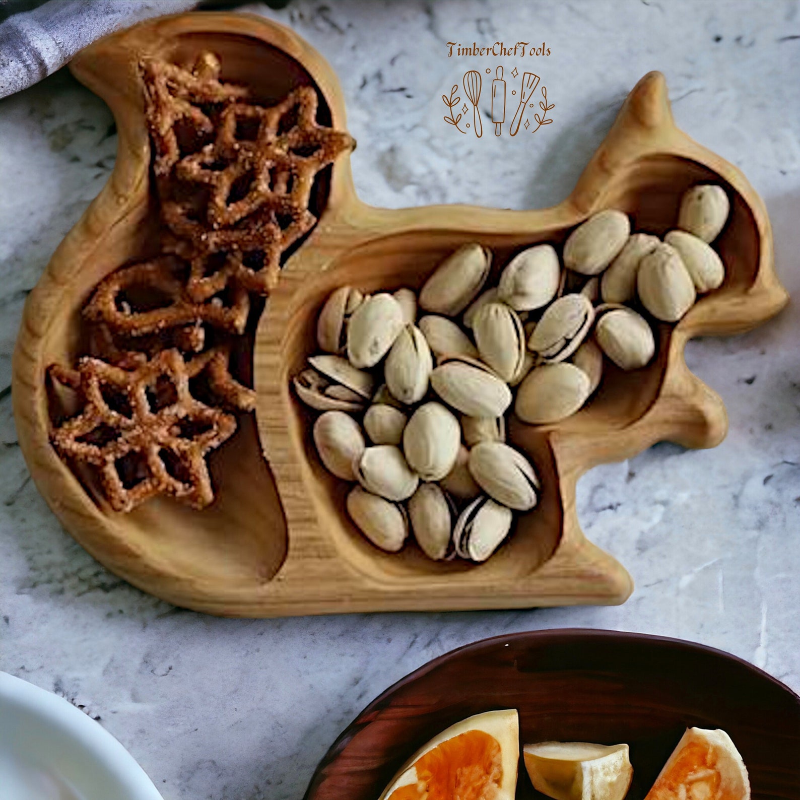 Wooden Squirrel Shaped Plate Divided Dinner Plate & Platter Snack Fruit Tray Home Decor Storage ...