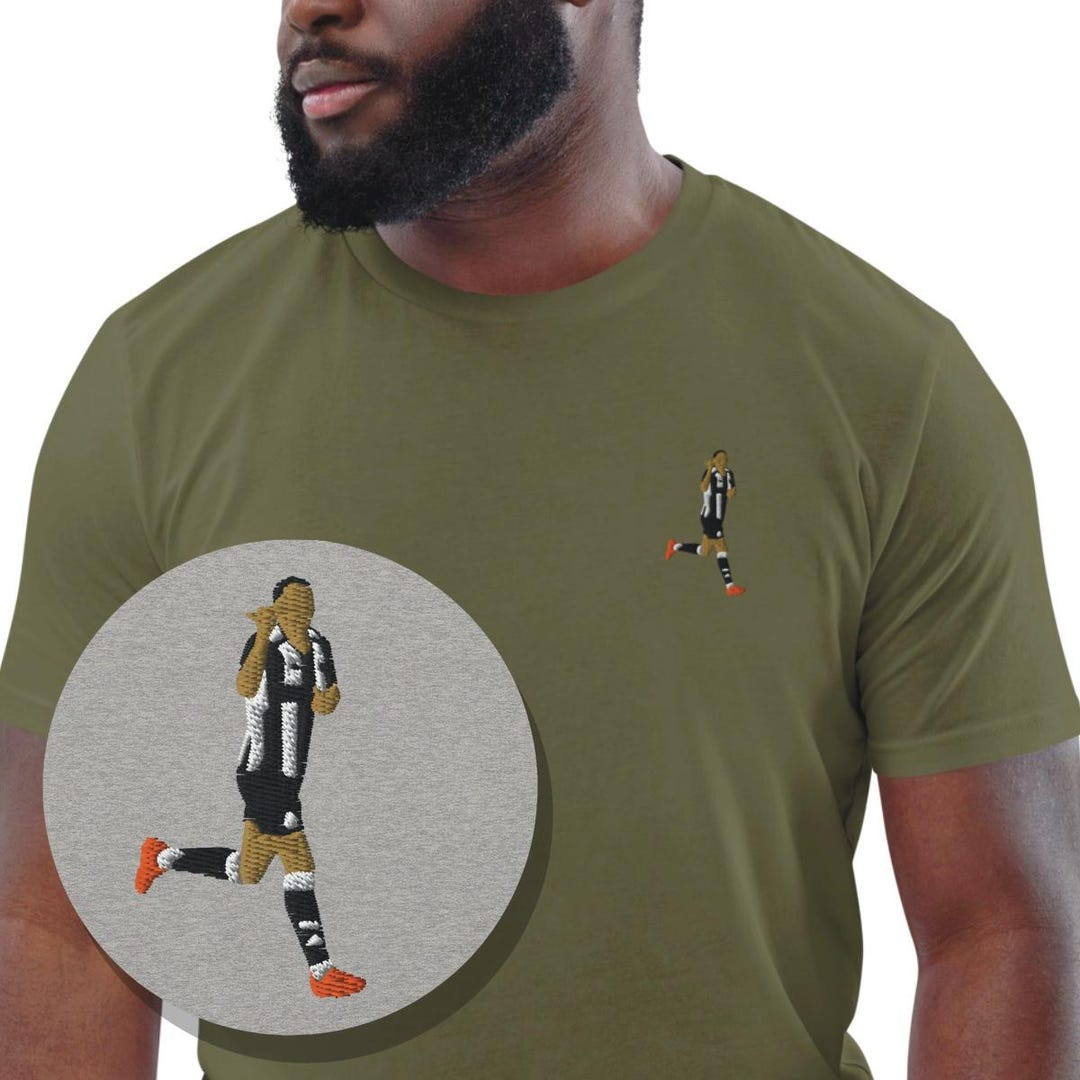 Alexander Isak Embroidered T-shirt - Newcastle Cup Final Celebration ...