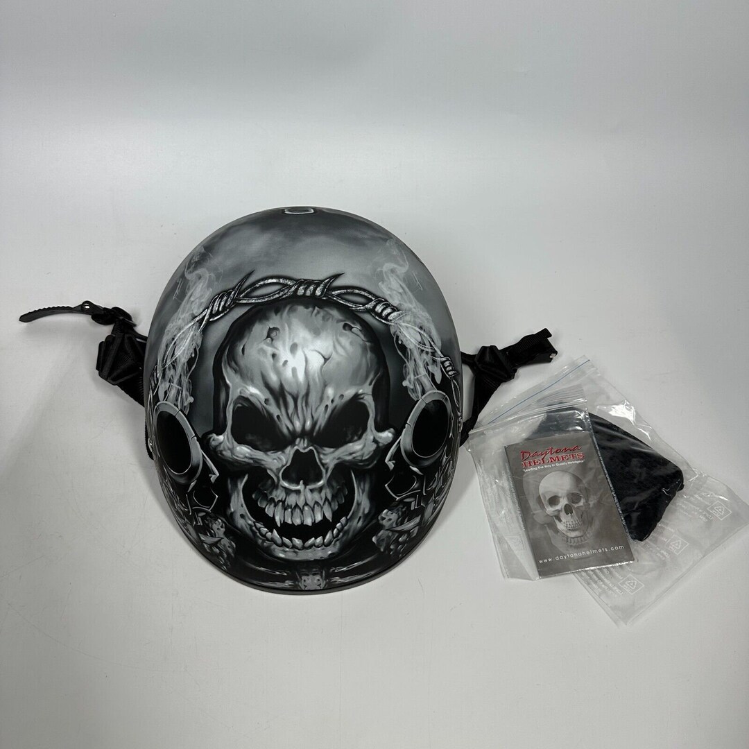 Daytona Half Skull Cap Motorcycle Helmet, DOT Approved, Guns, Medium D6 ...