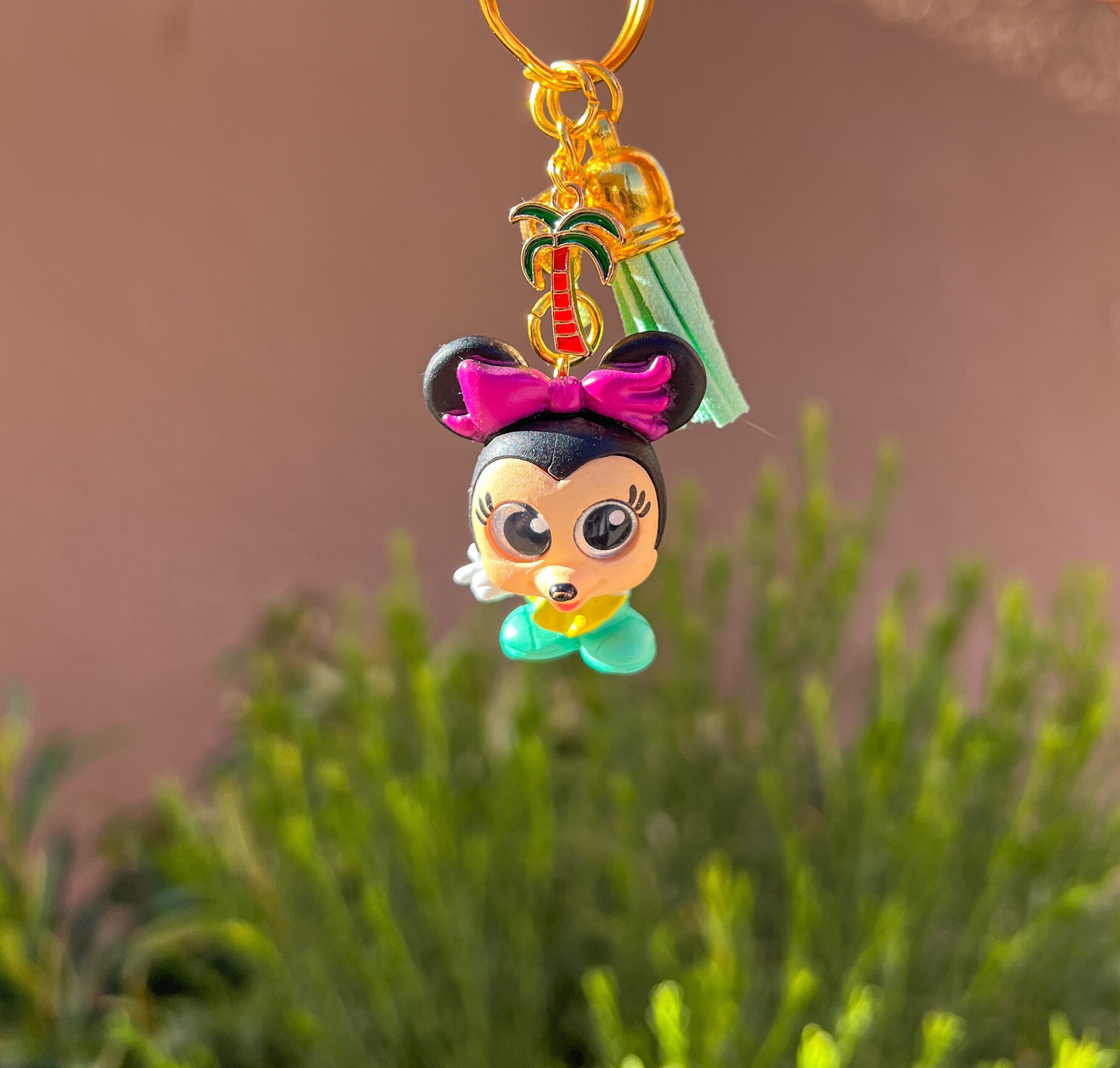 Minnie Mouse 80s Keychain With Charm - Etsy