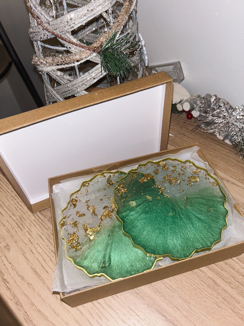 Emerald Green & Gold Coaster Agate Geode Epoxy Resin Trinket Dish Nail ...