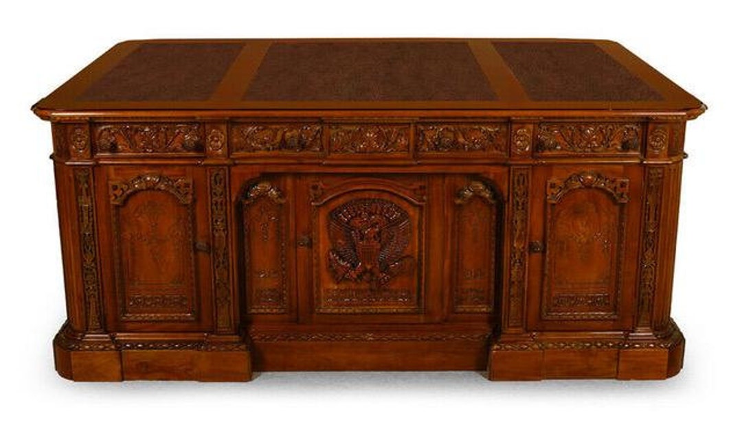 Magnificent Elite Presidents Desk Bespoke Hand Made to Order & Fully ...