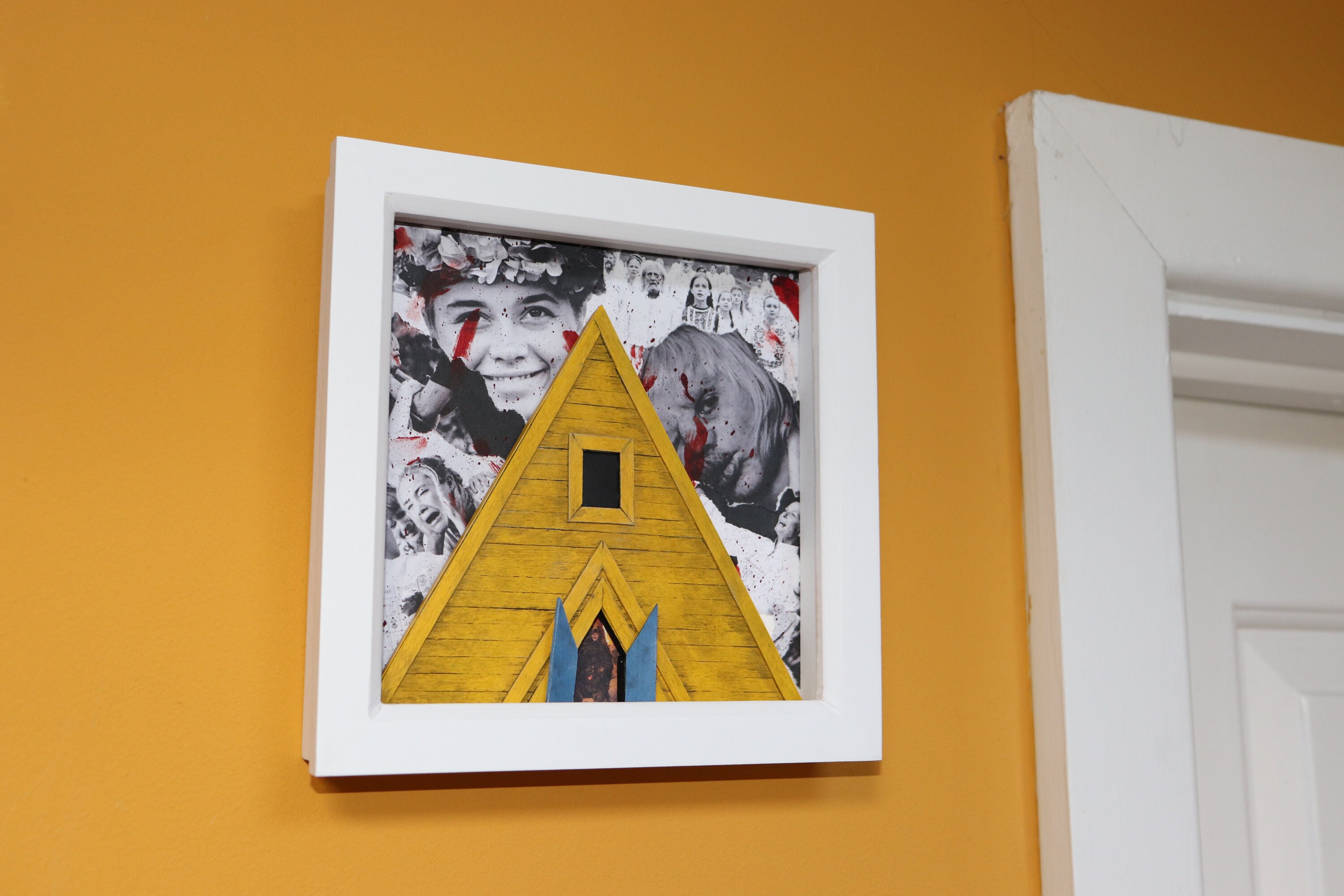 Midsommar Temple / Shadow Box / Diorama / - Etsy