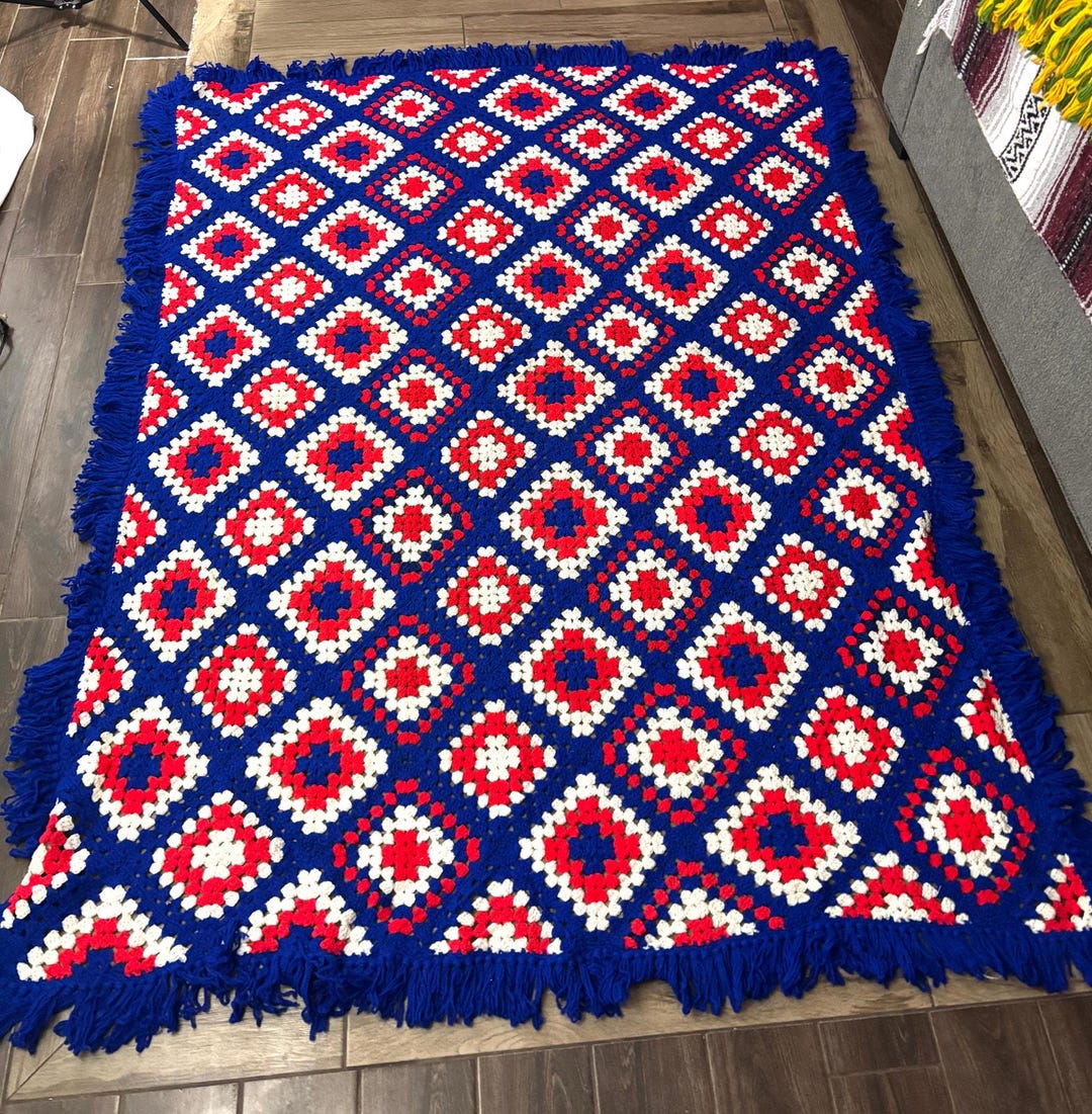 VTG Granny Square Red White Blue Crocheted Afghan Blanket 88"x64 ...