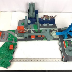 VTG Micro Machines Super Stunt City Semi Vehicle Tanker Truck Playset ...