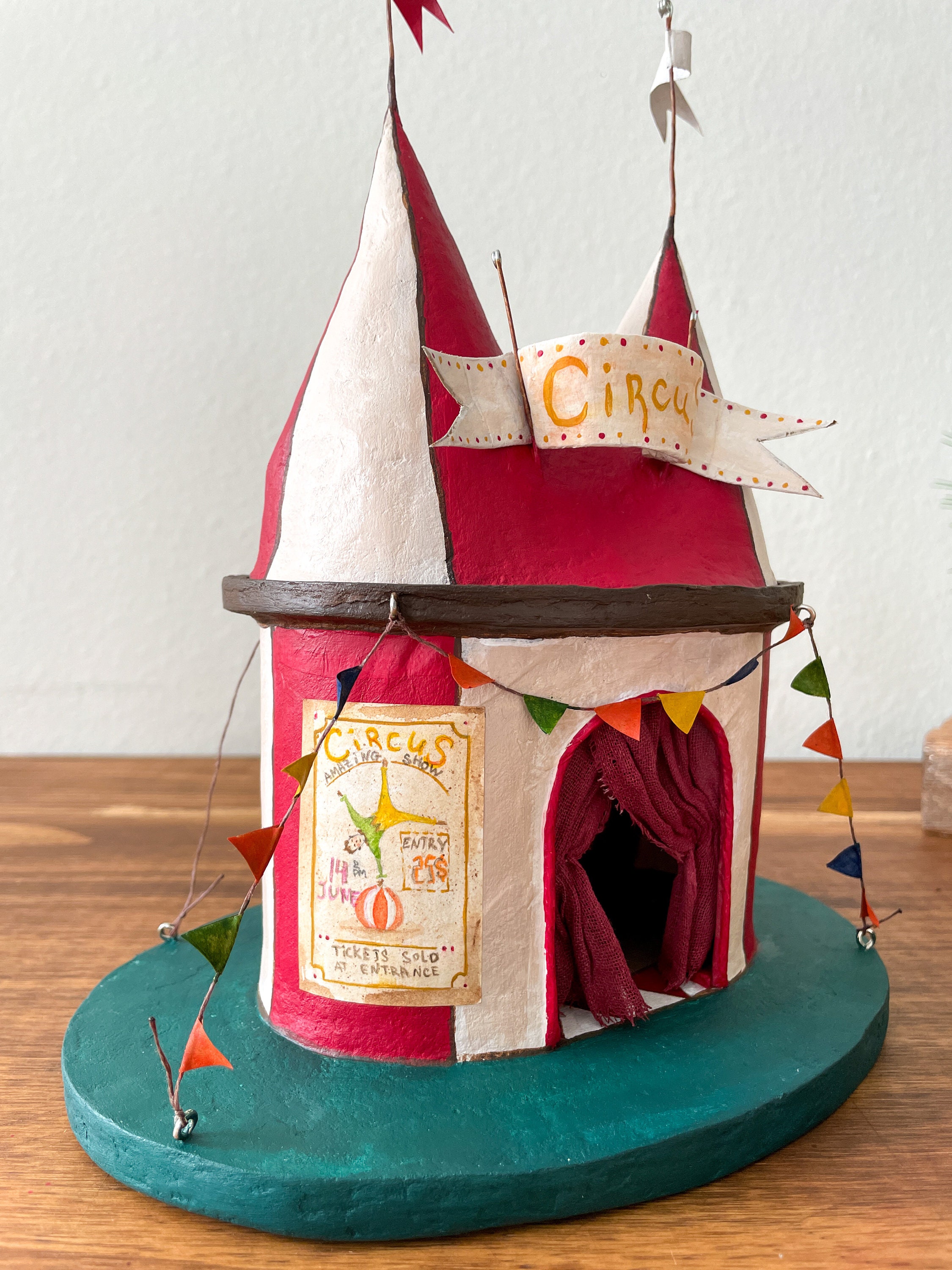 Papier-mâché Circus Tent in Retro Style Сircus Diorama in Vintage Style ...