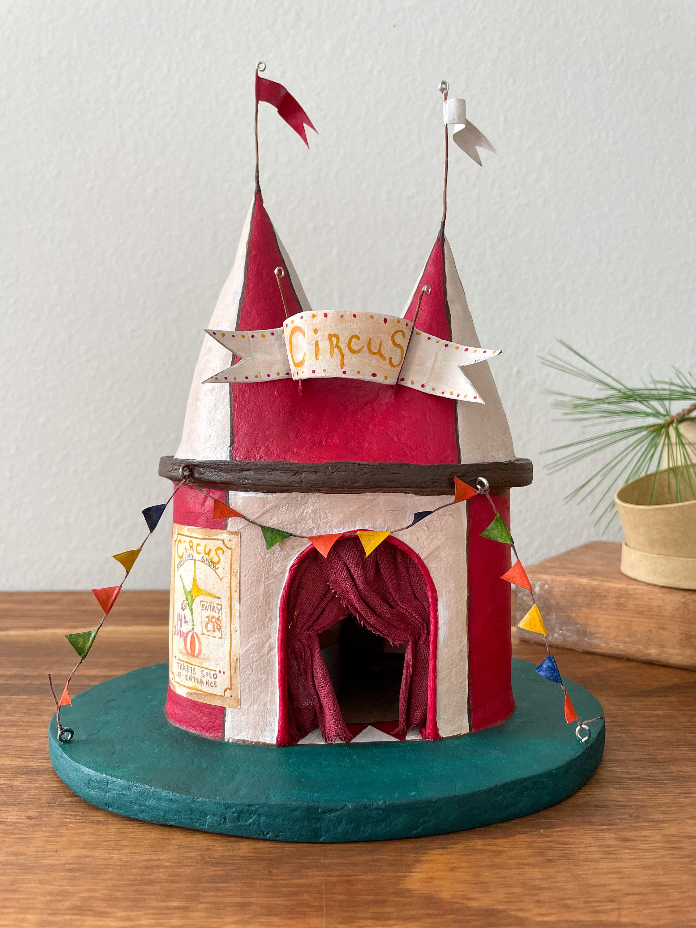 Papier-mâché Circus Tent in Retro Style Сircus Diorama in Vintage Style ...